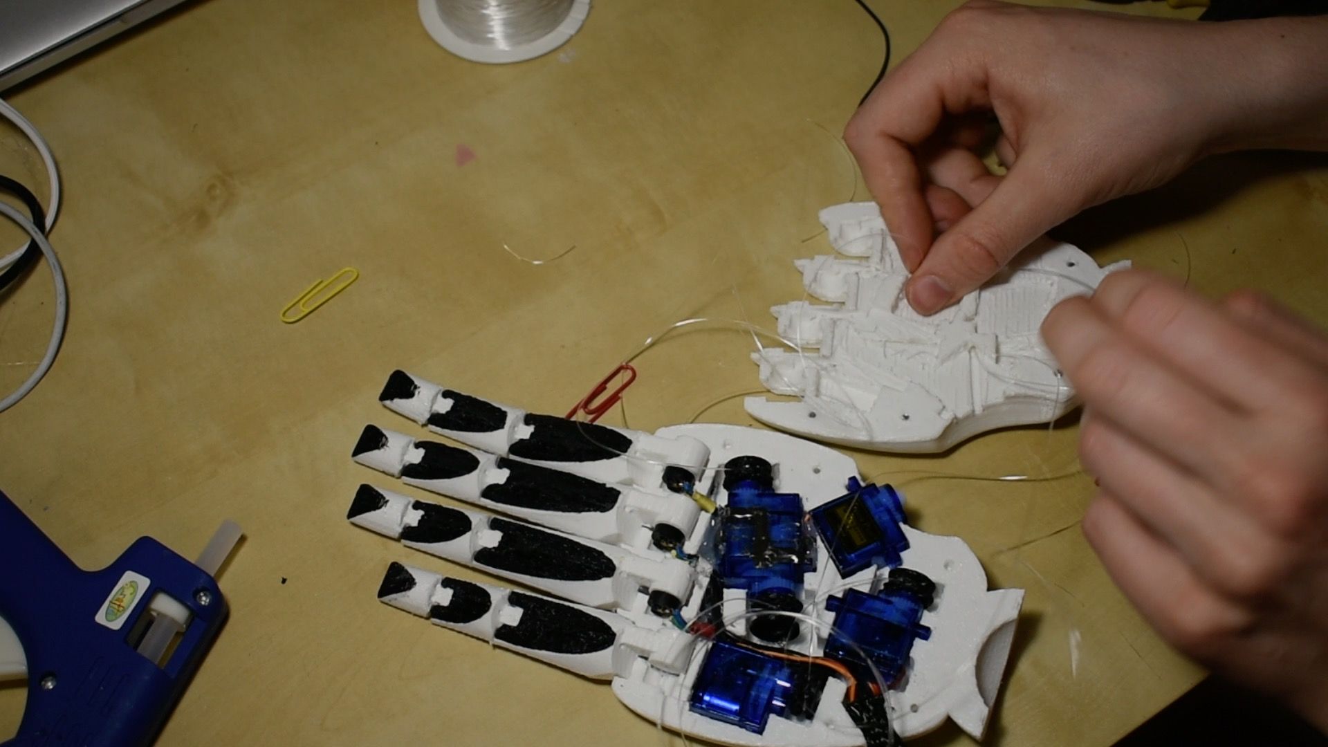Robotic Arm 3D Printed (DIY Initial Prosthetic Prototype) : 12 Steps ...