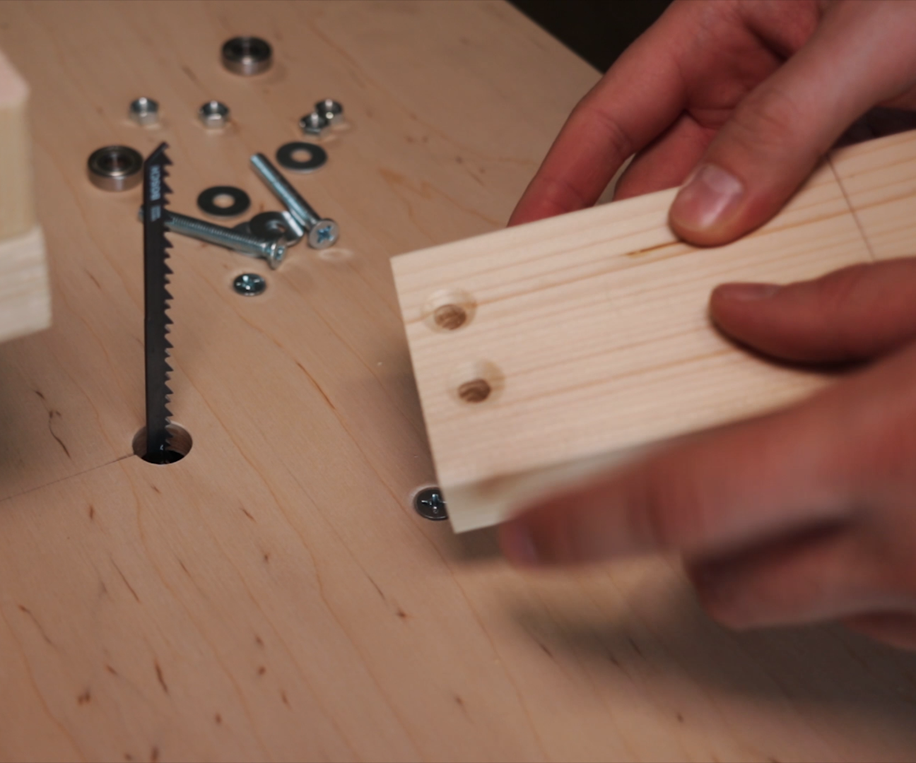 DIY Small/Portable/Convenient Workbench : 27 Steps (with Pictures ...