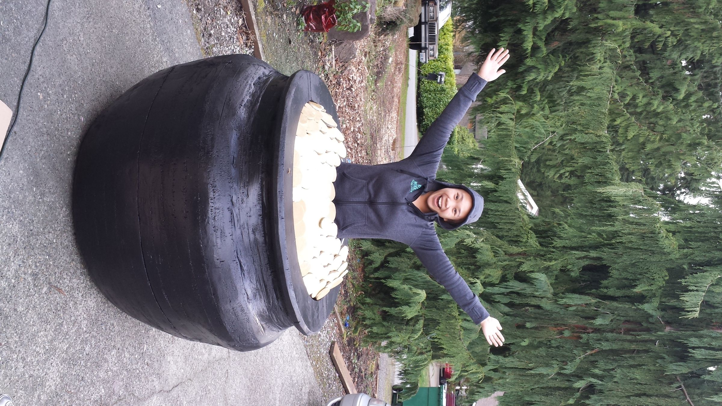 Giant Pot of Gold : 5 Steps (with Pictures) - Instructables