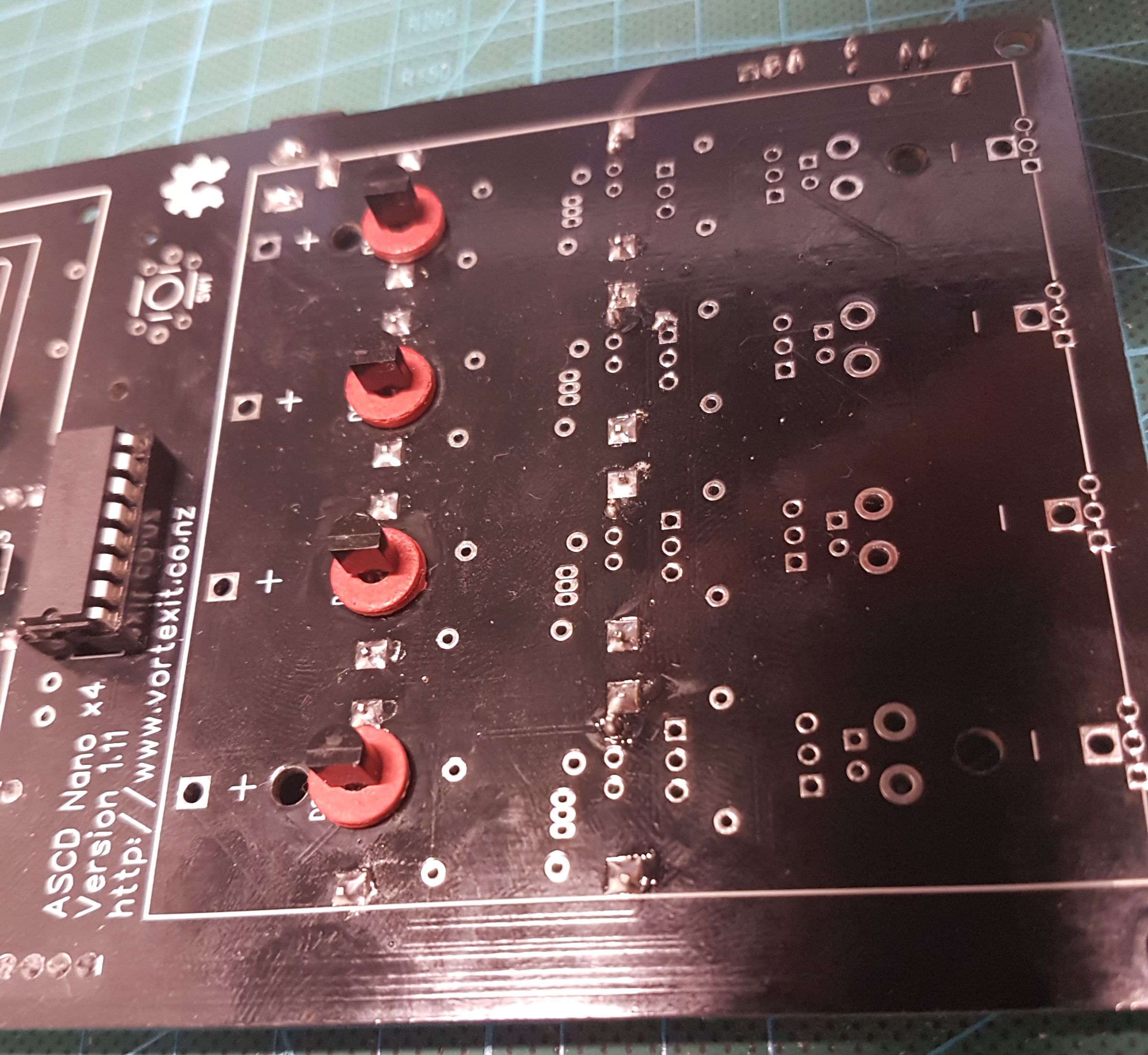 Arduino Nano 4x 18650 Smart Charger / Discharger : 20 Steps - Instructables