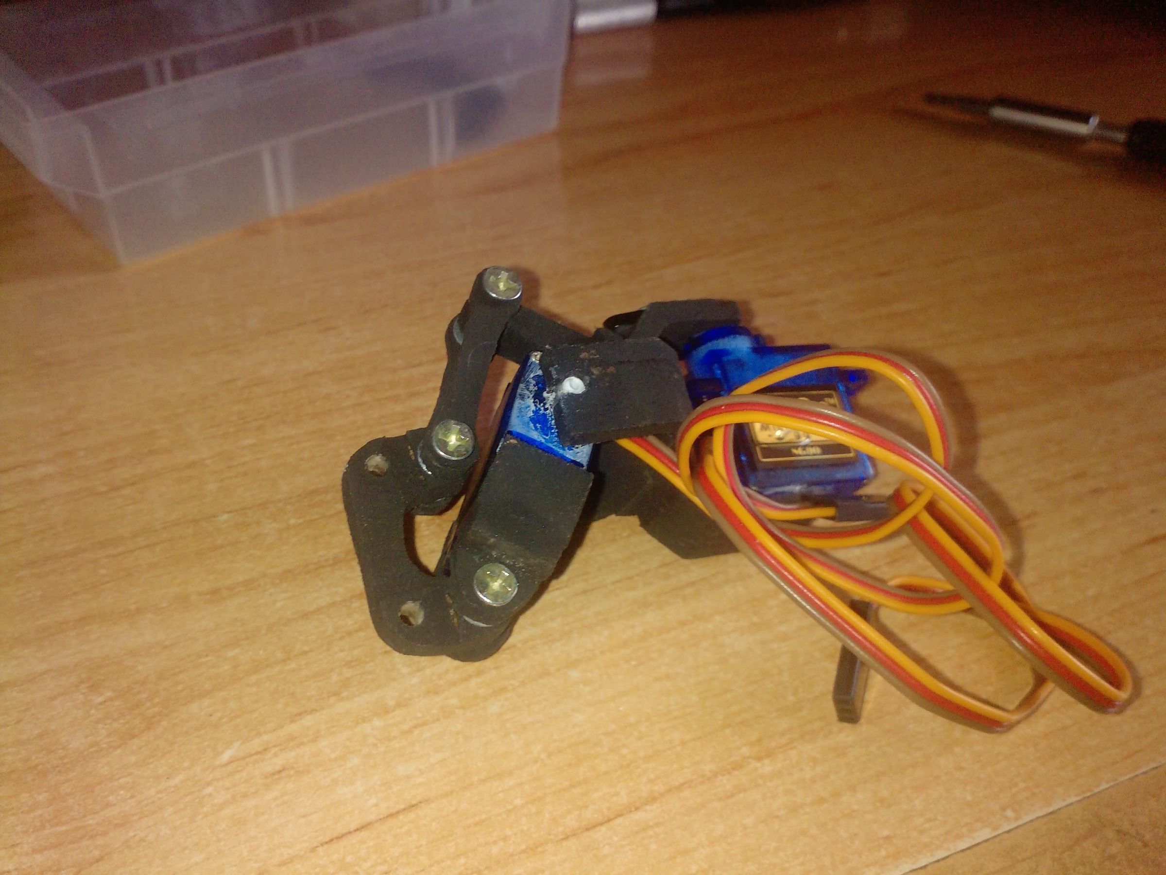 DIY Handmade Hexapod With Arduino (Hexdrake) : 19 Steps (with Pictures) - Instructables