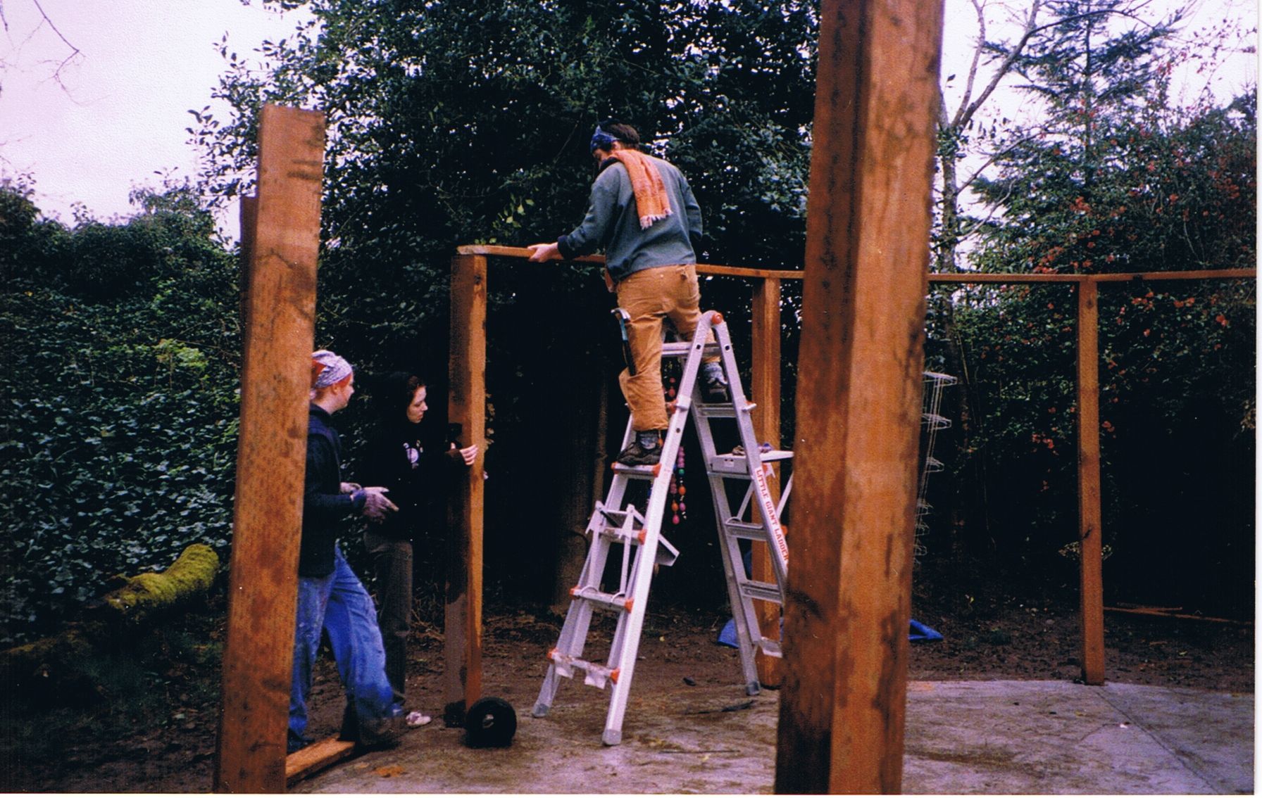 How to Make a Bottle Building : 10 Steps (with Pictures) - Instructables