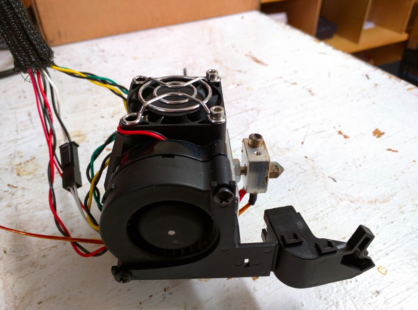 MakerBot Replicator 2 Fast Clean Guide : 8 Steps (with Pictures) - Instructables