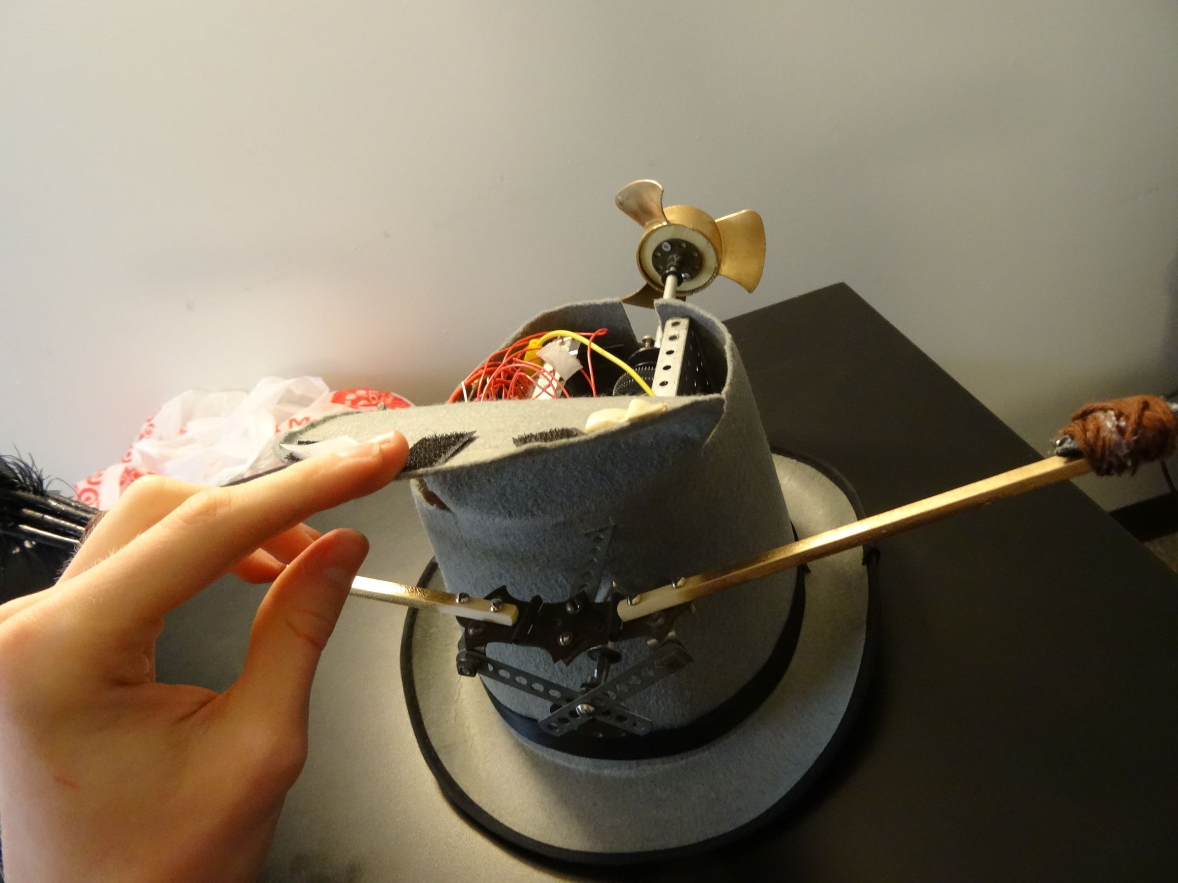 Mechanical Winged Top Hat : 6 Steps (with Pictures) - Instructables