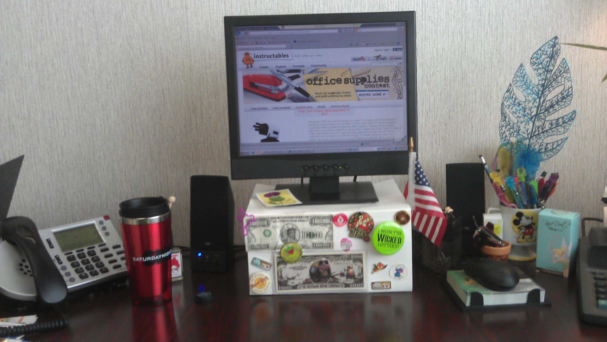Ergonomic Monitor and Mouse : 4 Steps - Instructables