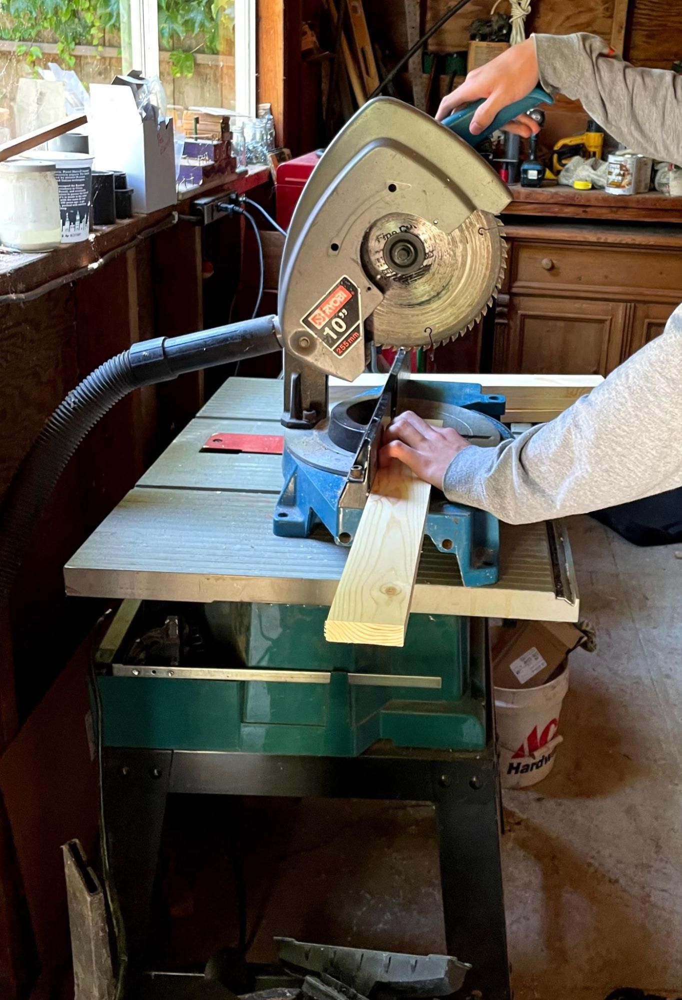 Cat and Scratching Post - Long Distance Touch Lamps : 17 Steps (with ...