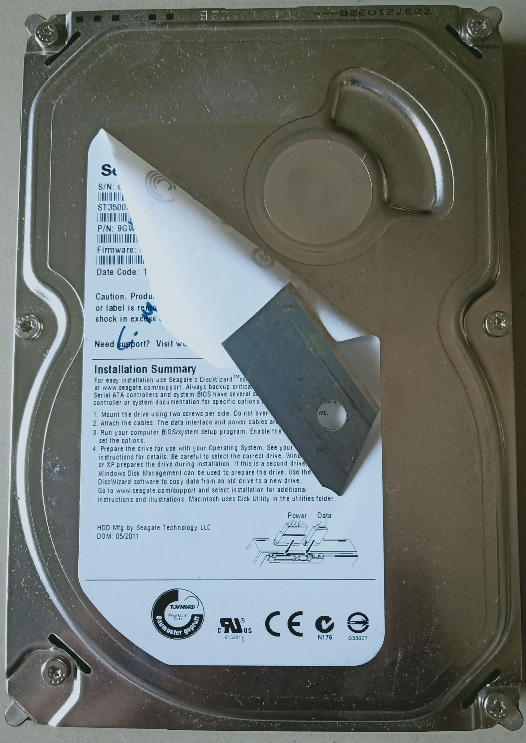 Teardown Seagate SATA Hard Disk Drive : 5 Steps (with Pictures ...
