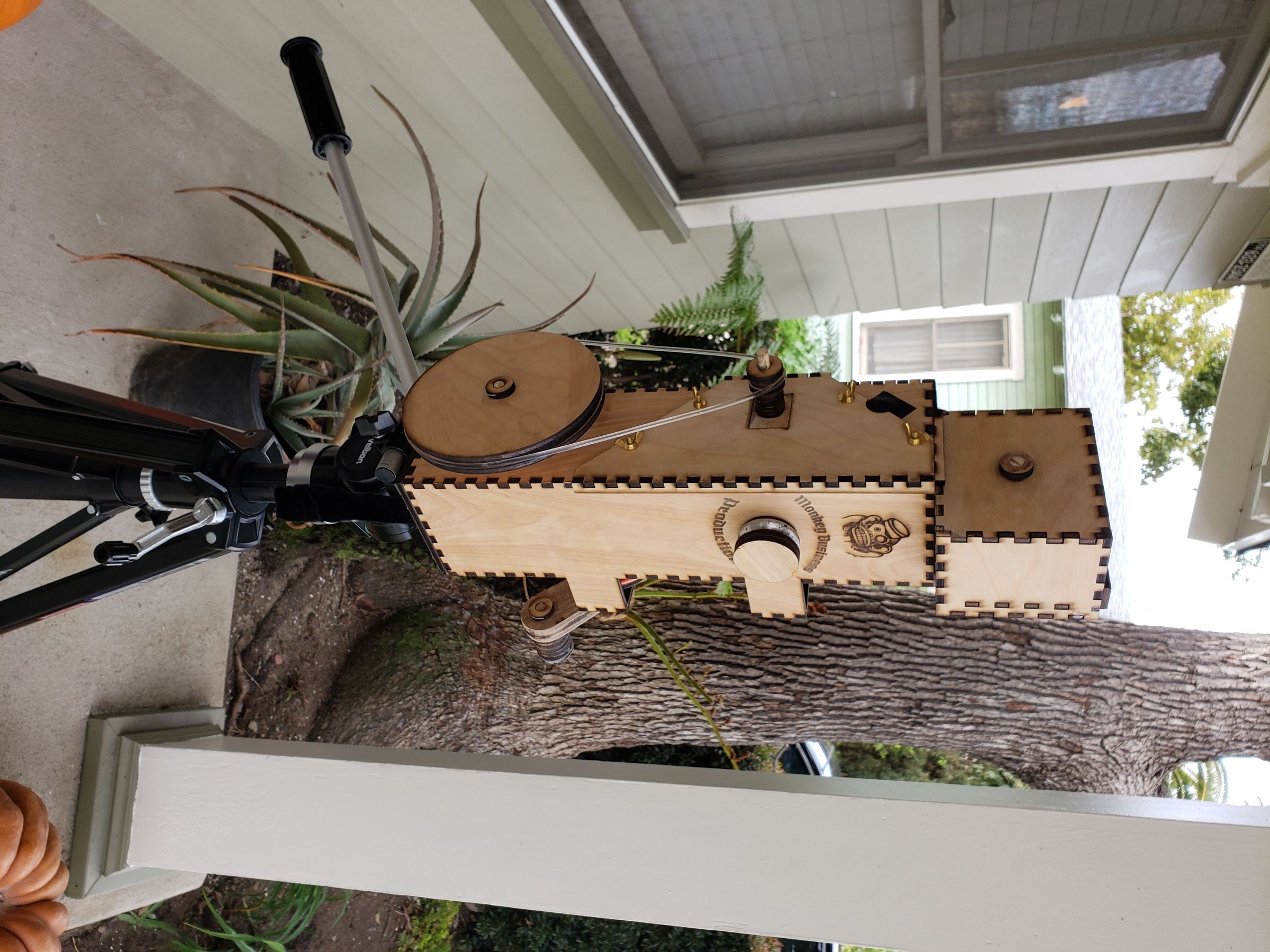 Working Hand Cranked 35mm Motion Picture Movie Camera : 9 Steps (with ...