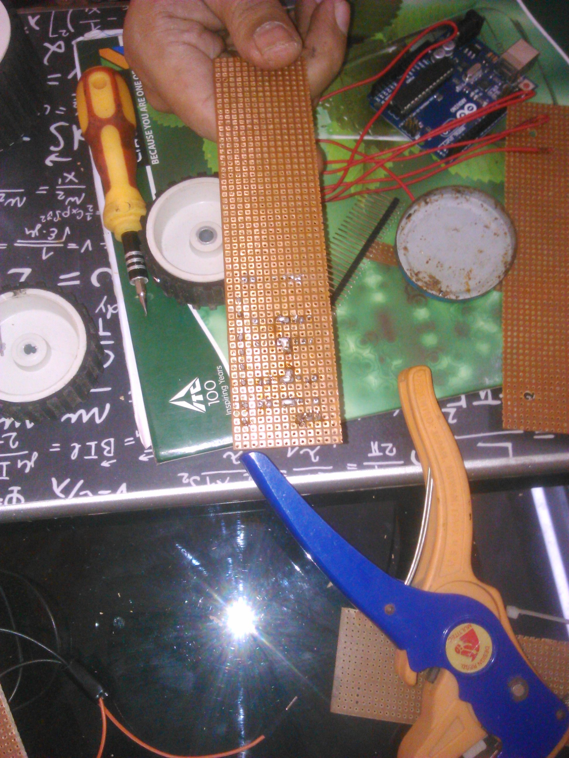 Arduino Based Line Tracker Robot : 4 Steps (with Pictures) - Instructables