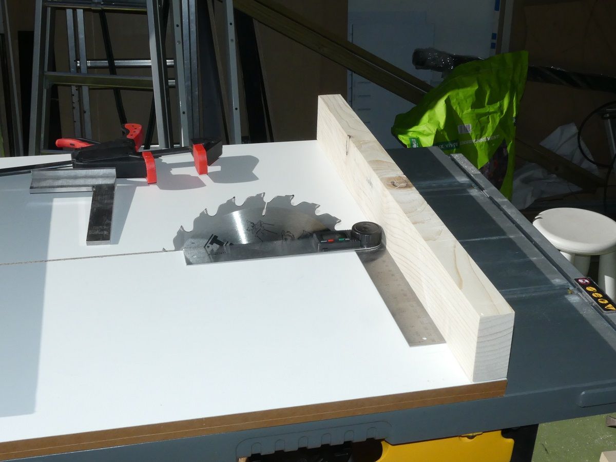 Table Saw Sled / Cross Cut Sled : 8 Steps (with Pictures) - Instructables