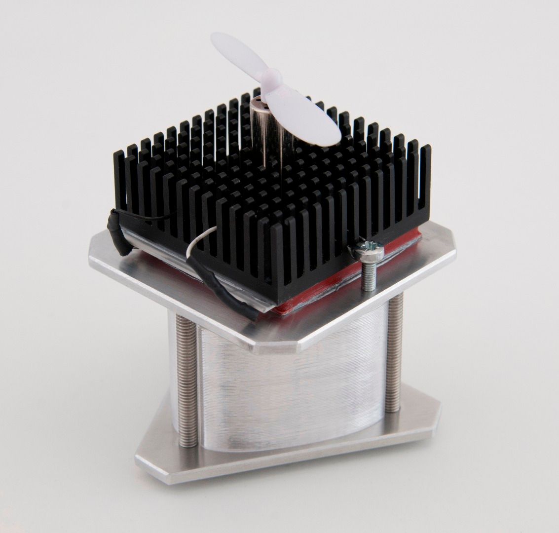 Fan Powered by Any Heat Source : 5 Steps (with Pictures) - Instructables