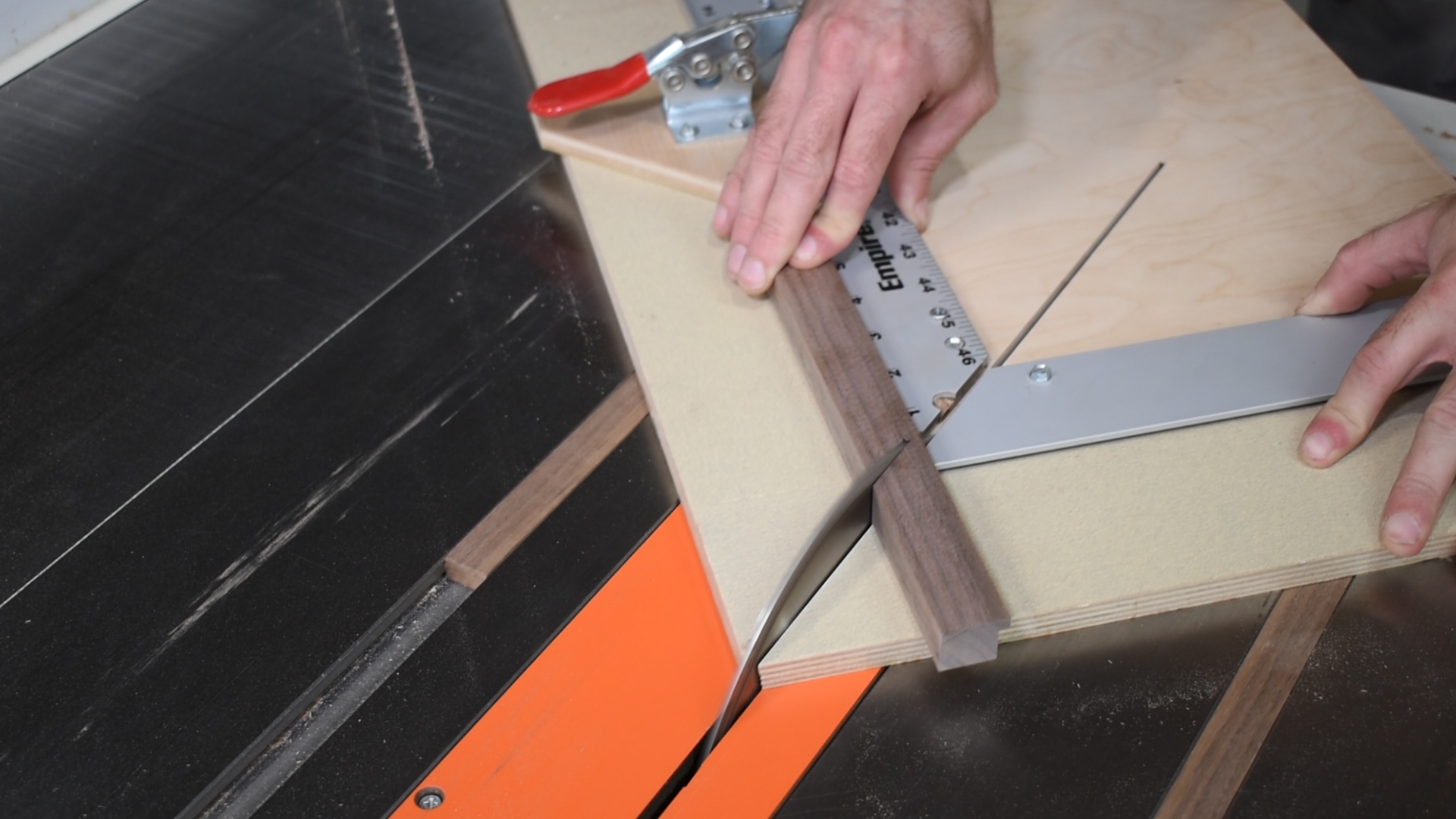 Comic Book Display Cabinet : 15 Steps (with Pictures) - Instructables