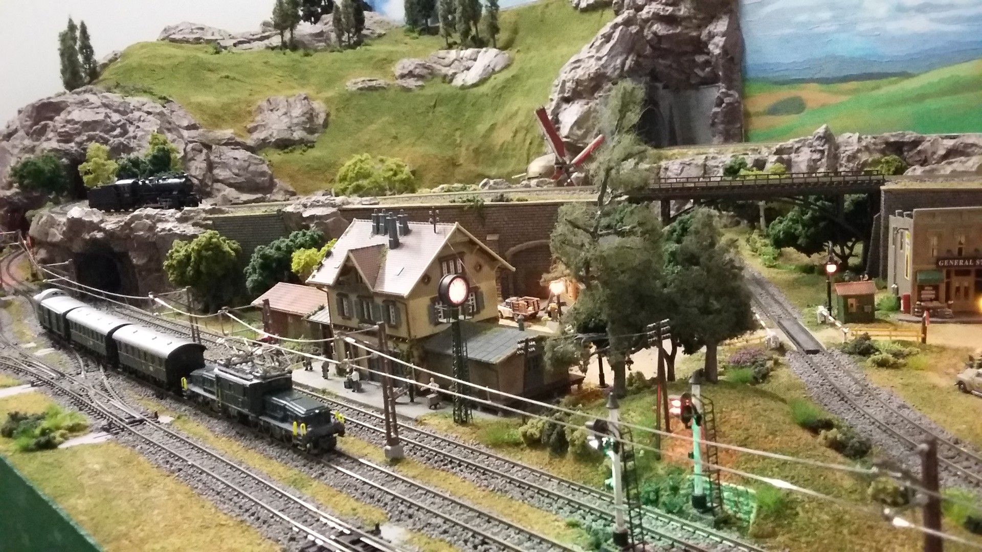 LooVille ModelRailroad : 25 Steps (with Pictures) - Instructables