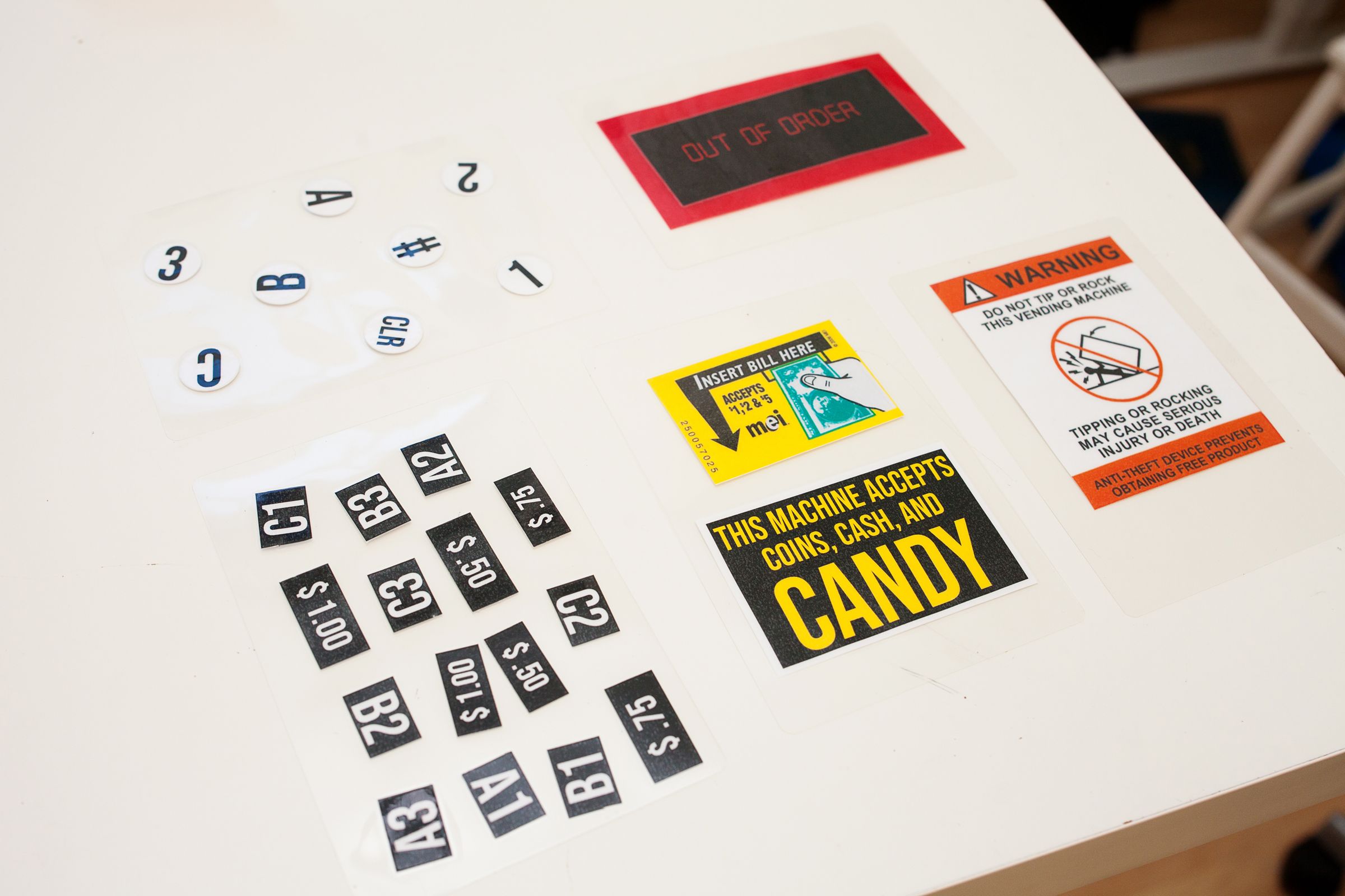 Vending Machine Costume With Working Lights : 7 Steps (with Pictures ...