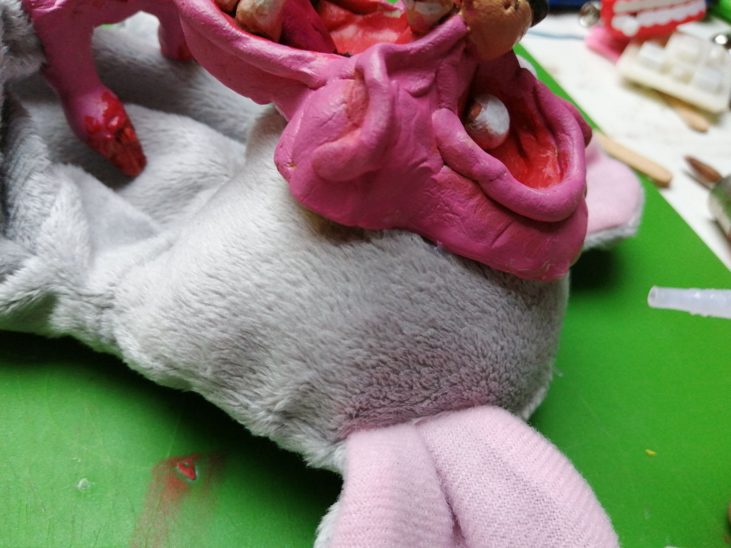 Gruesome Glove Puppets (cheap) : 6 Steps (with Pictures) - Instructables
