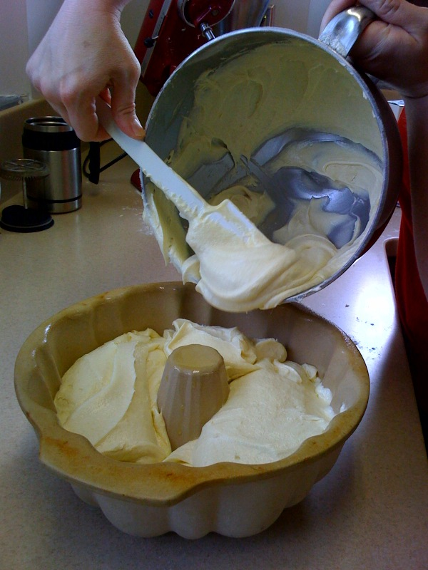 The Most Amazing Lemon Cake Ever! : 7 Steps (with Pictures) - Instructables