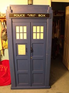 Tardis Bookshelf With Sound and Lights : 8 Steps (with Pictures ...