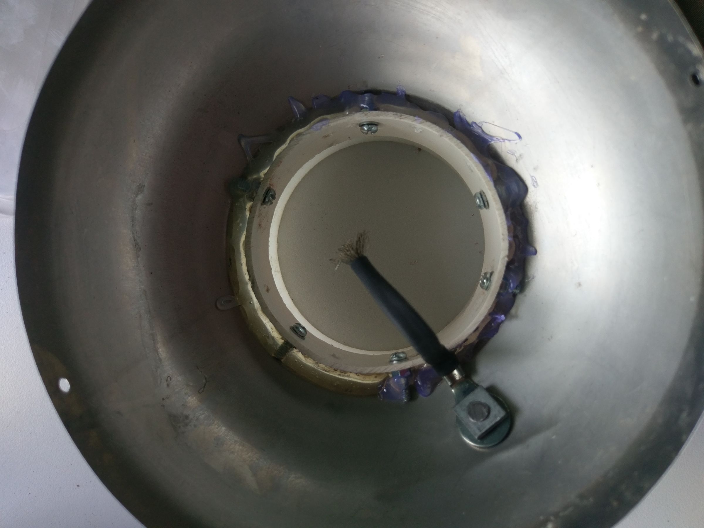 How to Make a Van De Graaff Generator : 9 Steps (with Pictures ...