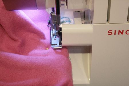 Kids Snuggie : 7 Steps (with Pictures) - Instructables