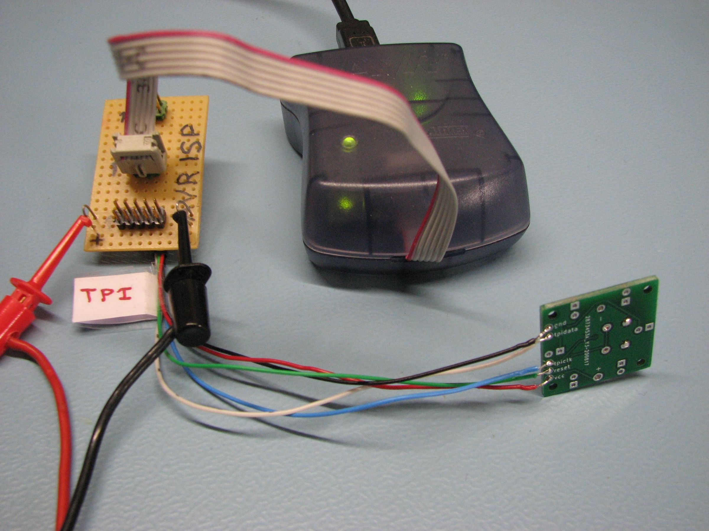 CharliePlexing on a ATTINY10 : 7 Steps - Instructables