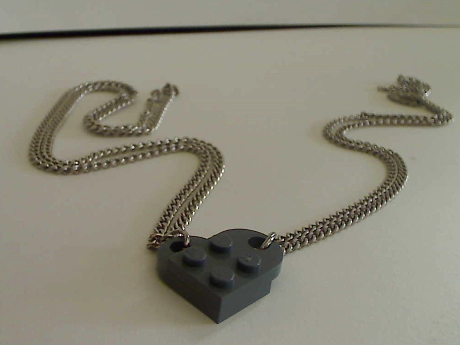 Lego Interlocking Heart Pendants : 4 Steps (with Pictures) - Instructables