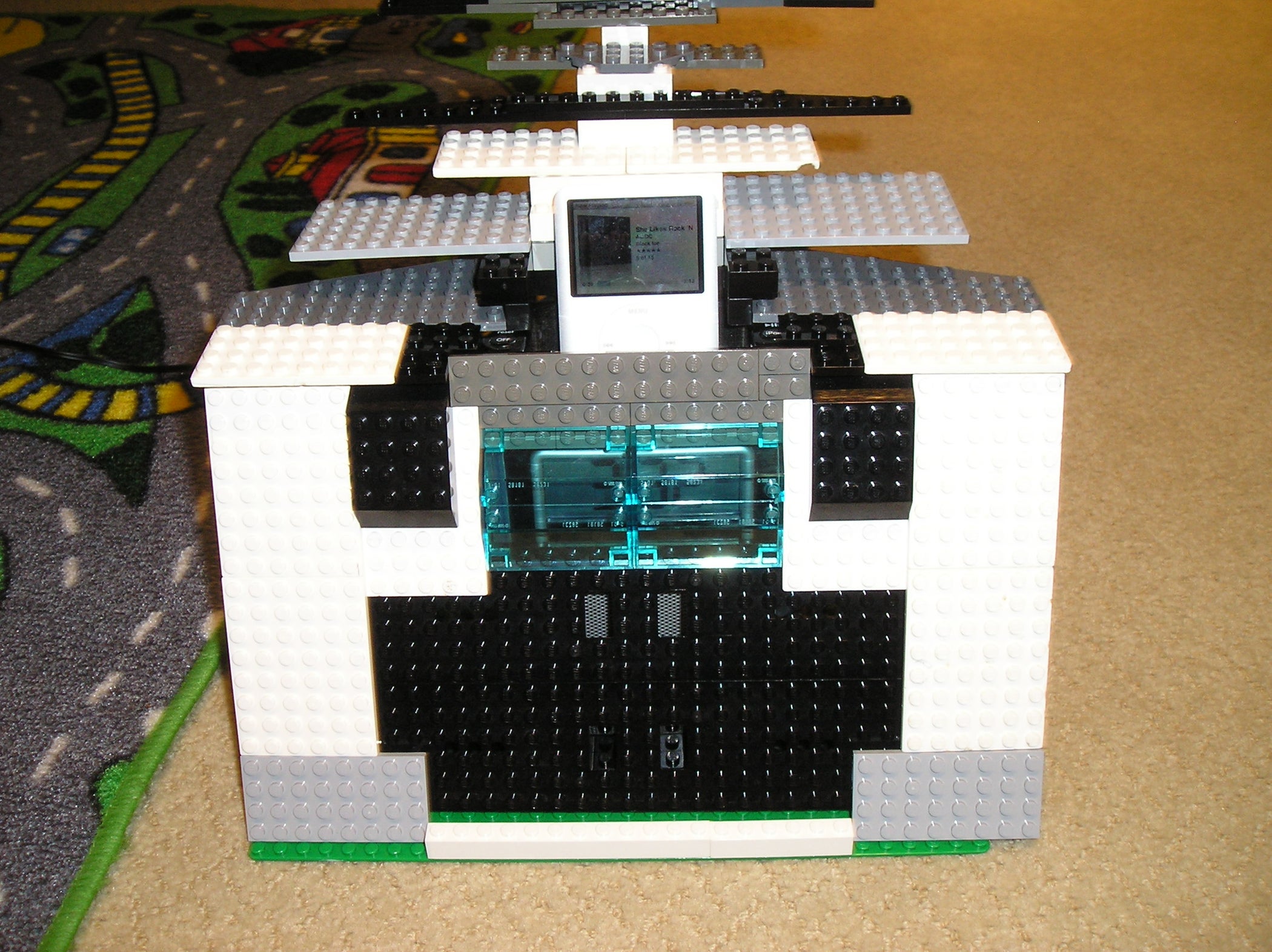 Designing A Lego Speaker System For Ipod 6 Steps Instructables 0161