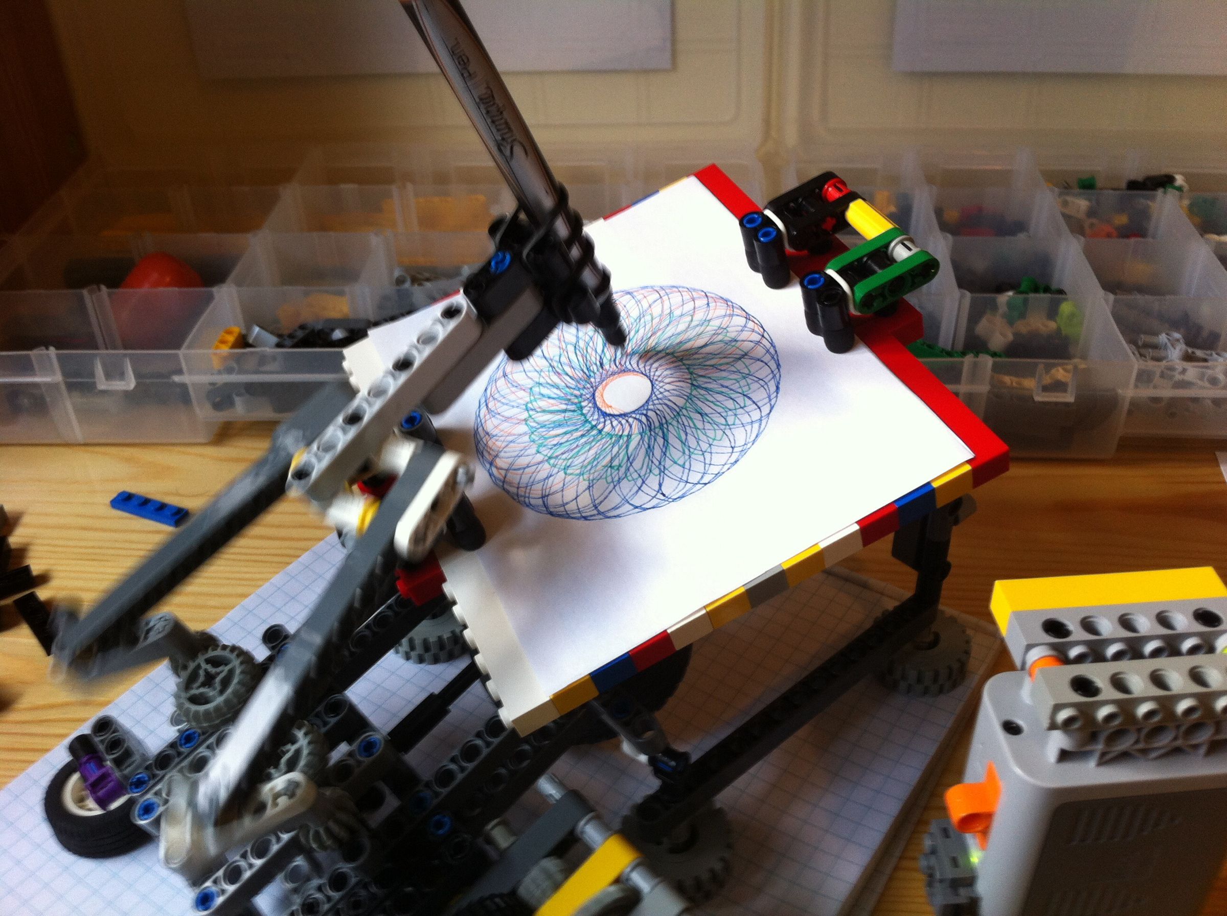 Build a Lego Spirograph : 10 Steps (with Pictures) - Instructables