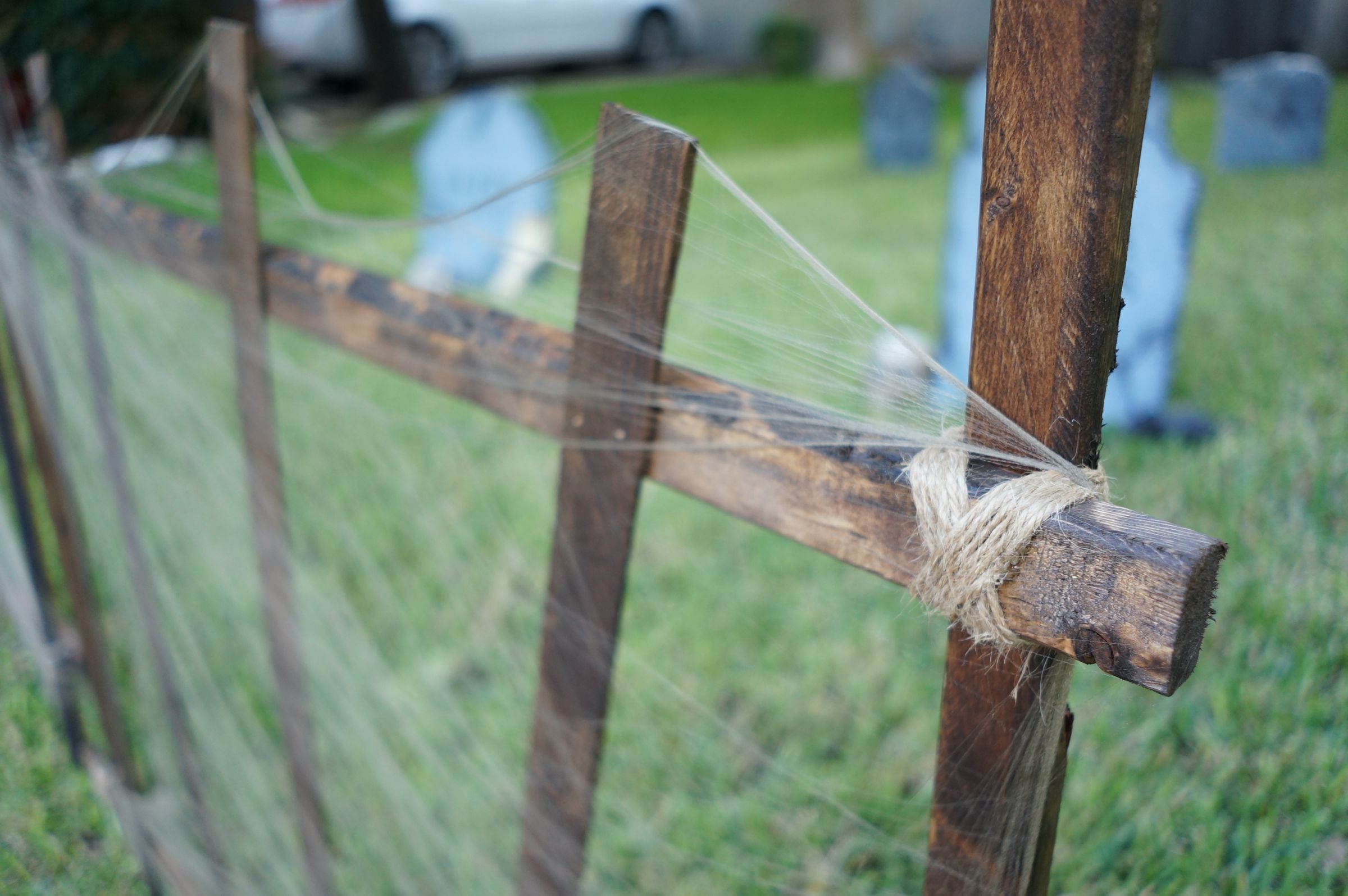 Easy Halloween Cemetery Fence : 5 Steps (with Pictures) - Instructables