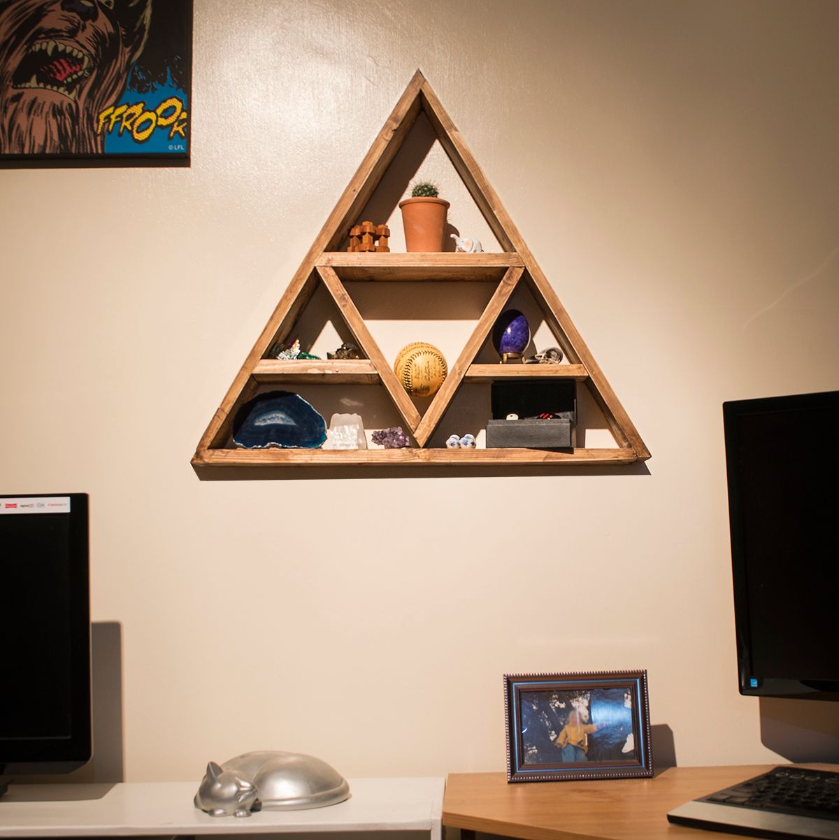 Easy Triangle Shelf : 4 Steps (with Pictures) - Instructables