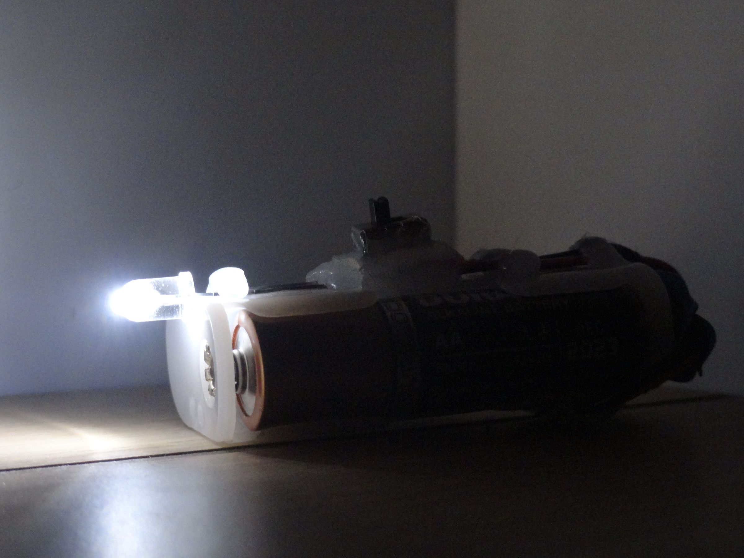 Homemade Flashlight : 7 Steps (with Pictures) - Instructables