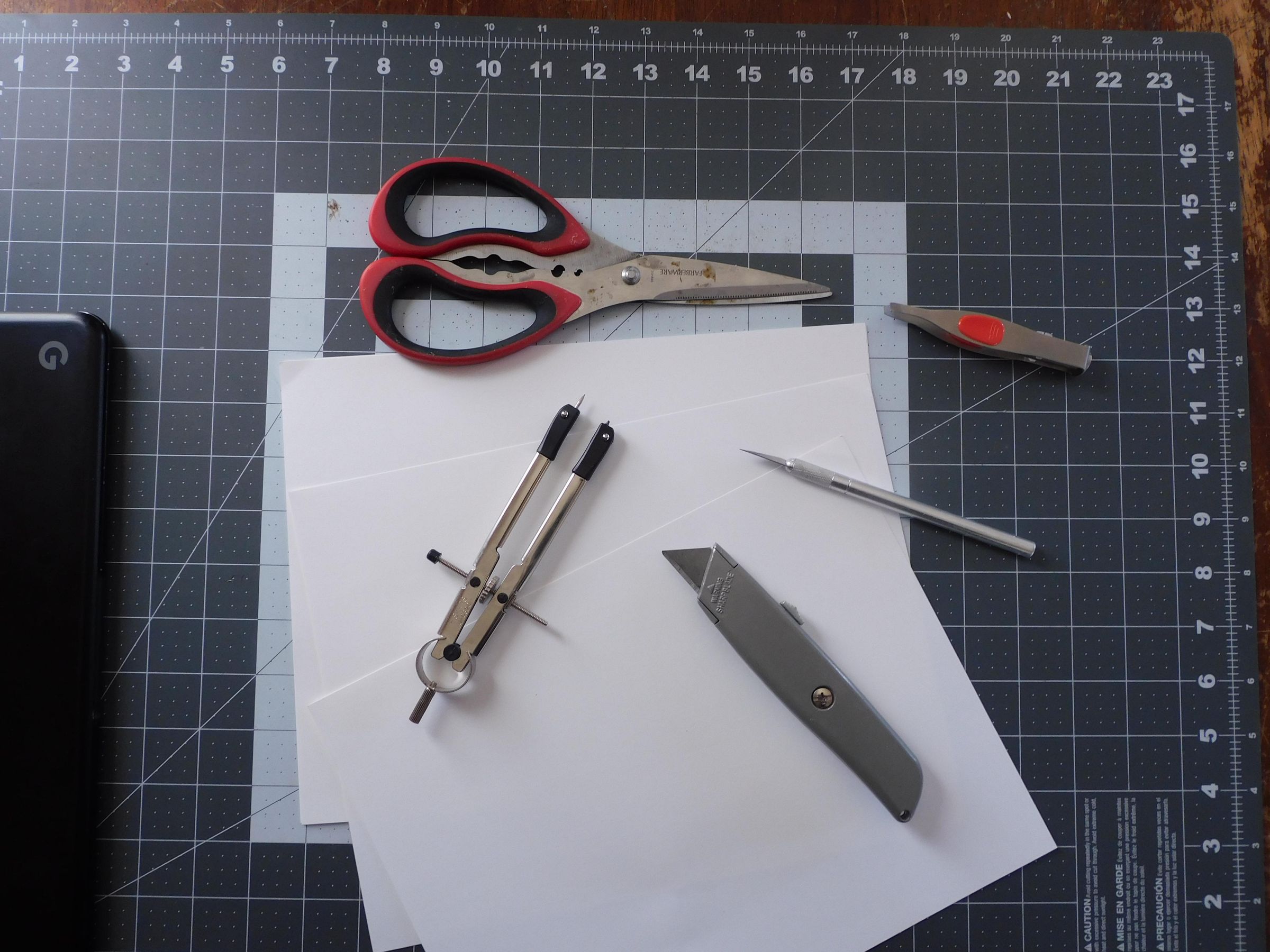 How to Make a Very Detailed Luxury Watch From Cardstock Paper : 8 Steps ...