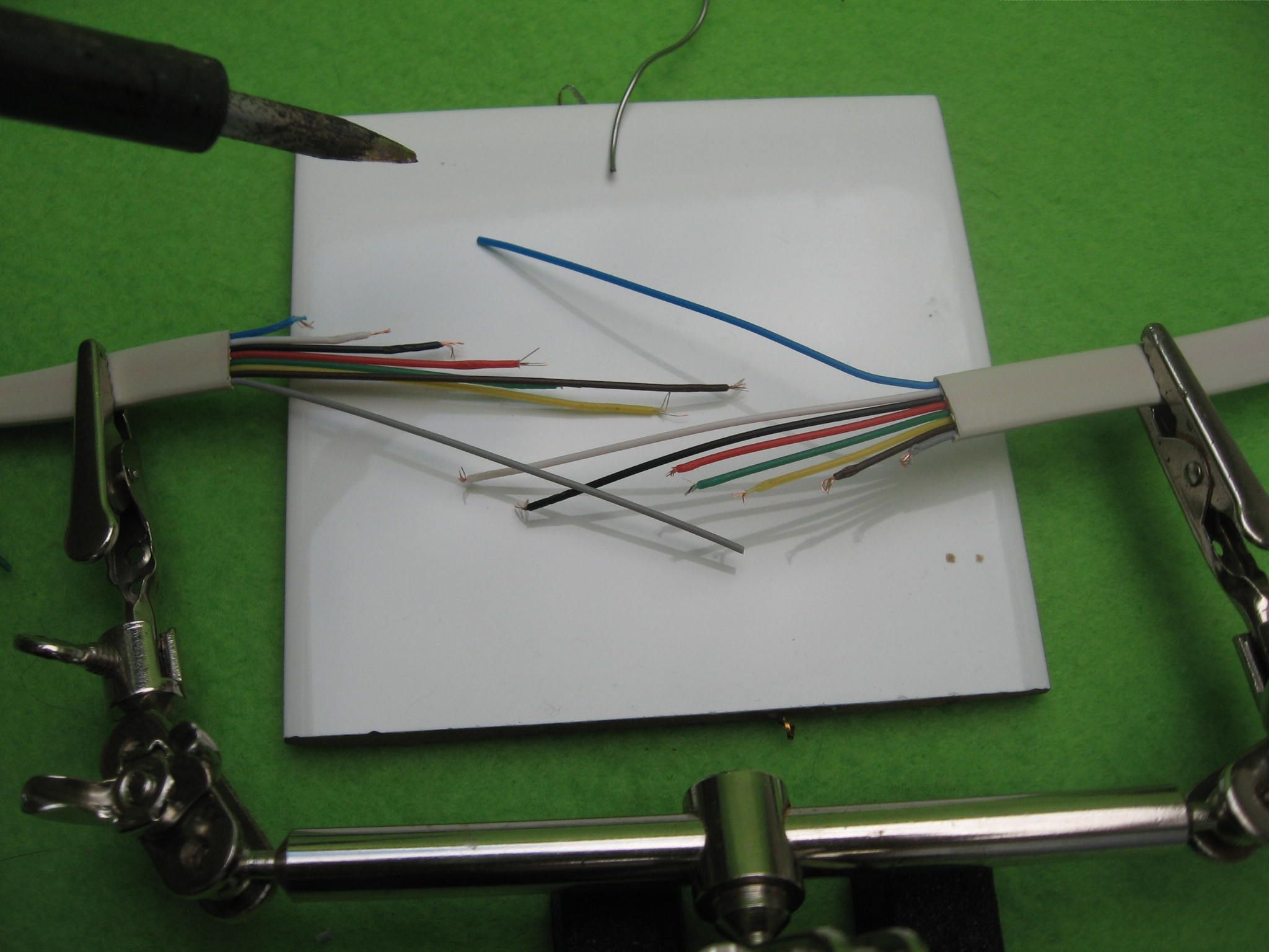 Medium Wave AM Broadcast Band Resonant Loop Antenna. : 31 Steps ...