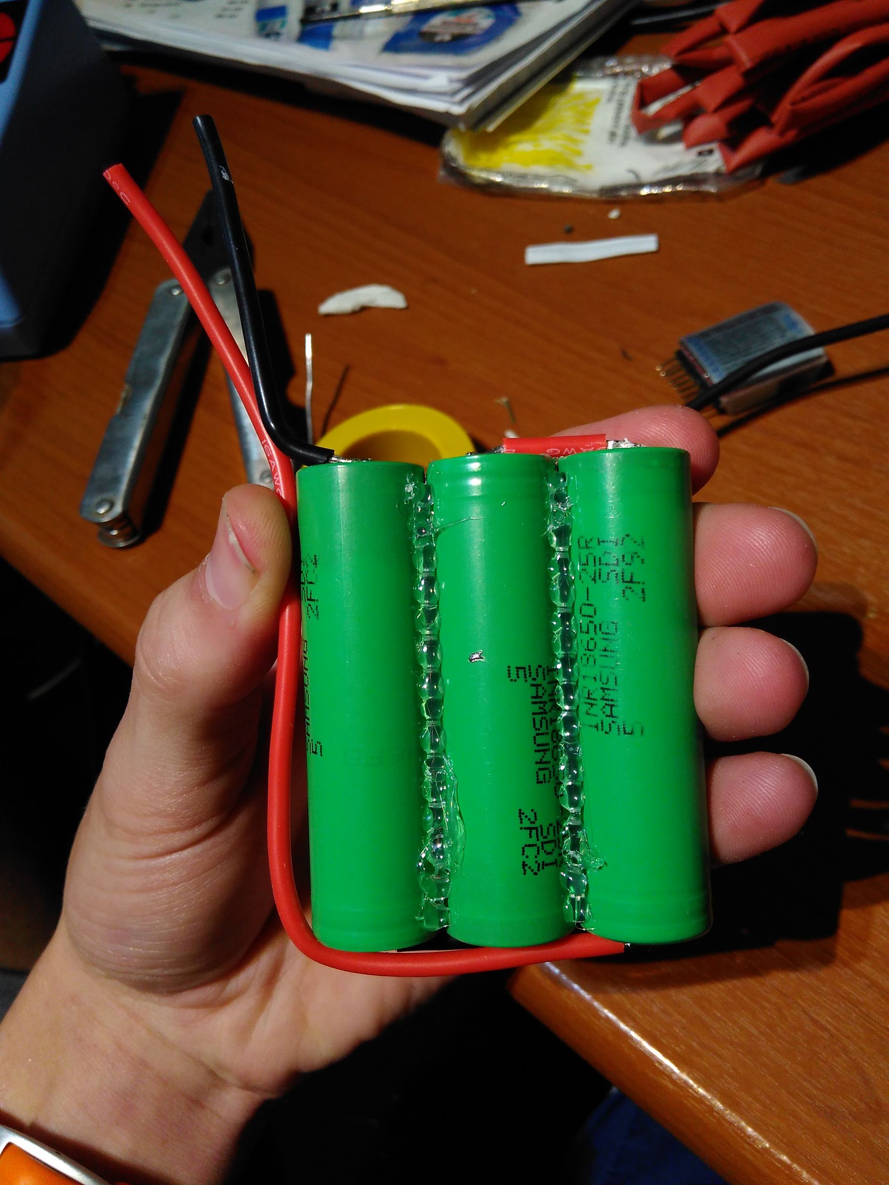 How to Make Your Own Quadcopter Battery : 11 Steps (with Pictures ...