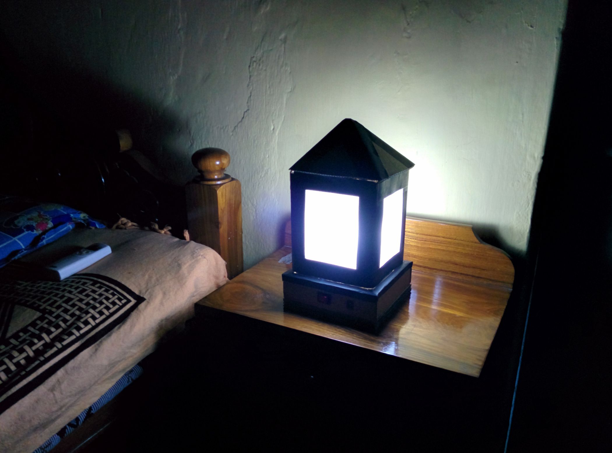 CARDBOARD SOLAR LAMP : 8 Steps (with Pictures) - Instructables