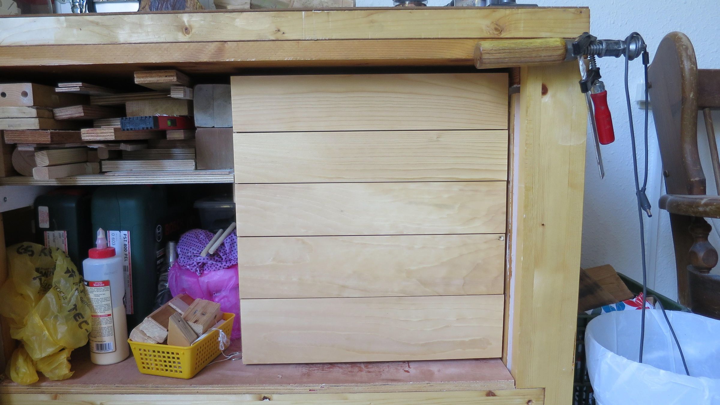 DIY Portable Workbench (knock-down Design) With a Leg Vise and Storage ...