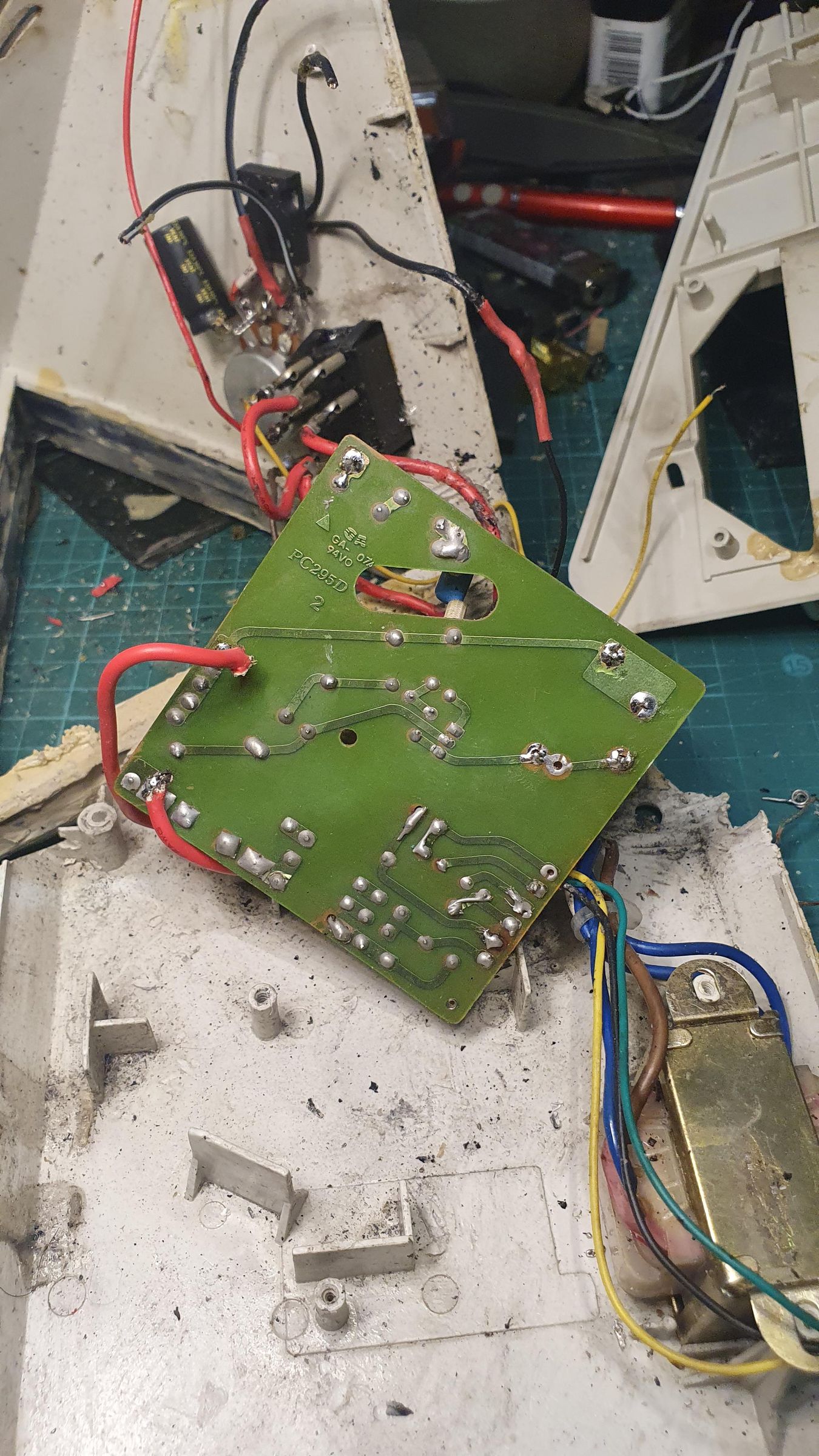 How to Make a Negative Ion Air Ionizer : 12 Steps (with Pictures ...