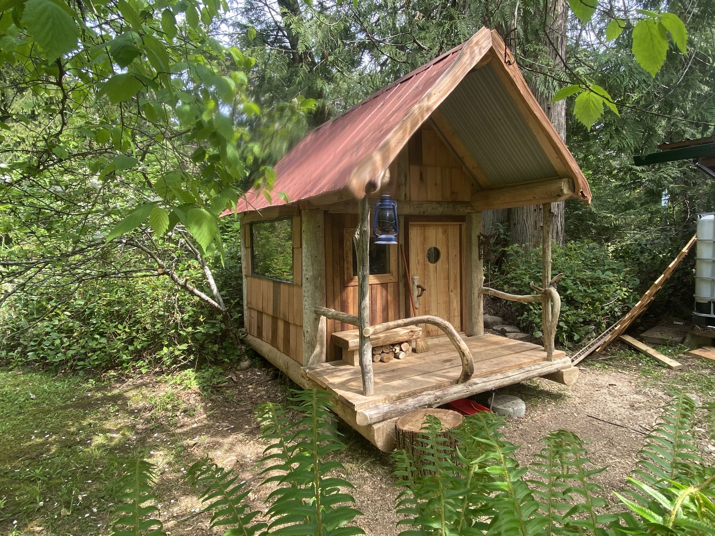 Rustic DIY Play House : 5 Steps (with Pictures) - Instructables