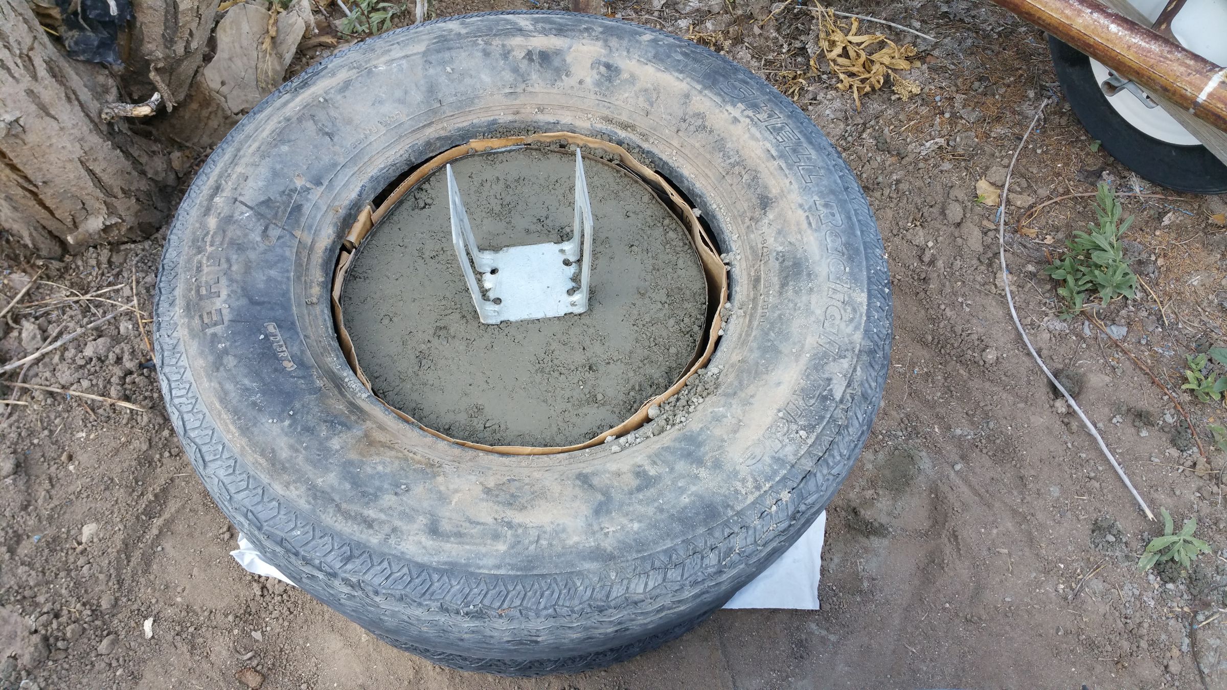 Concrete Tire Piers : 8 Steps (with Pictures) - Instructables