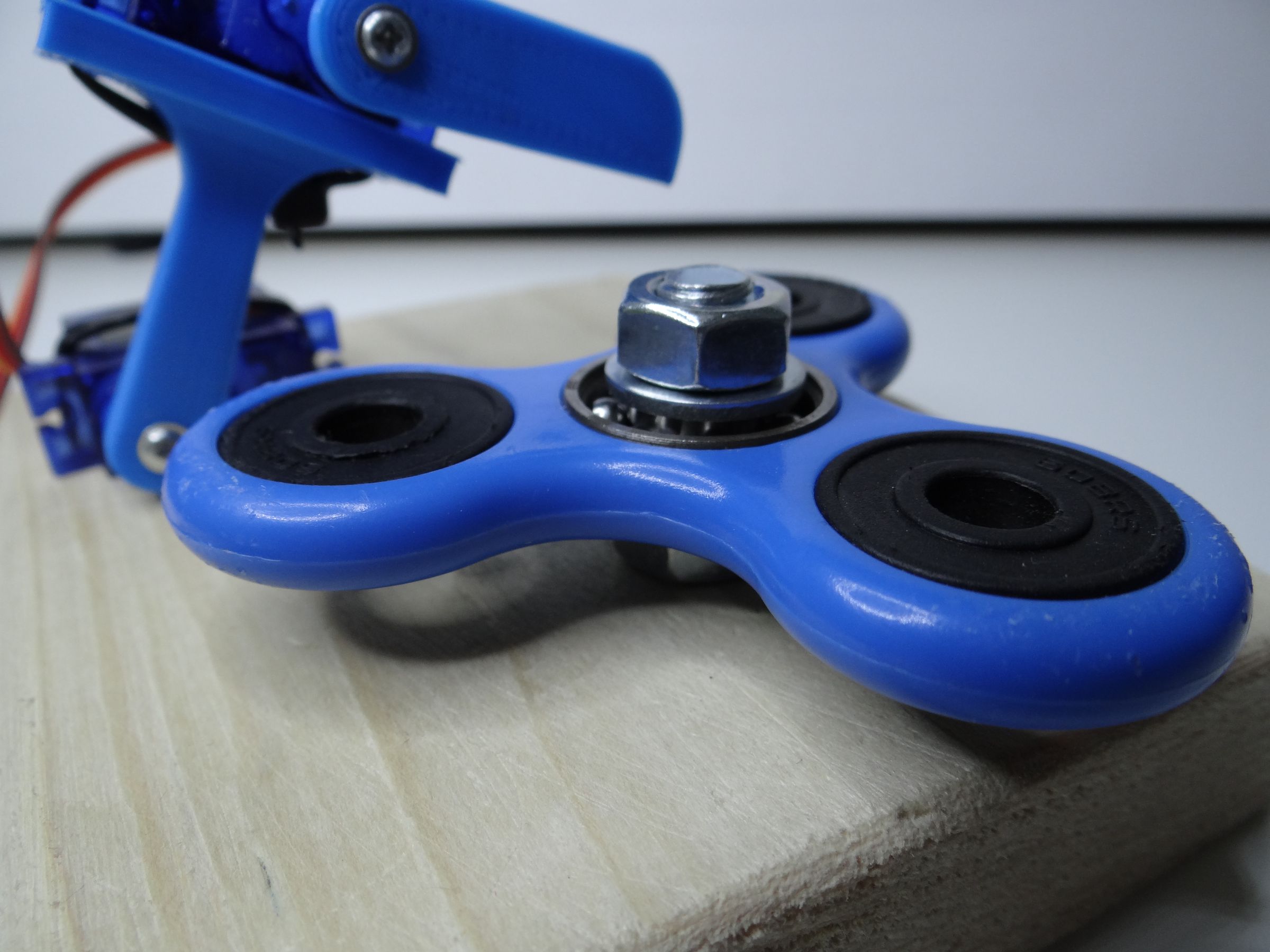Fidget Spinning Robot : 7 Steps (with Pictures) - Instructables