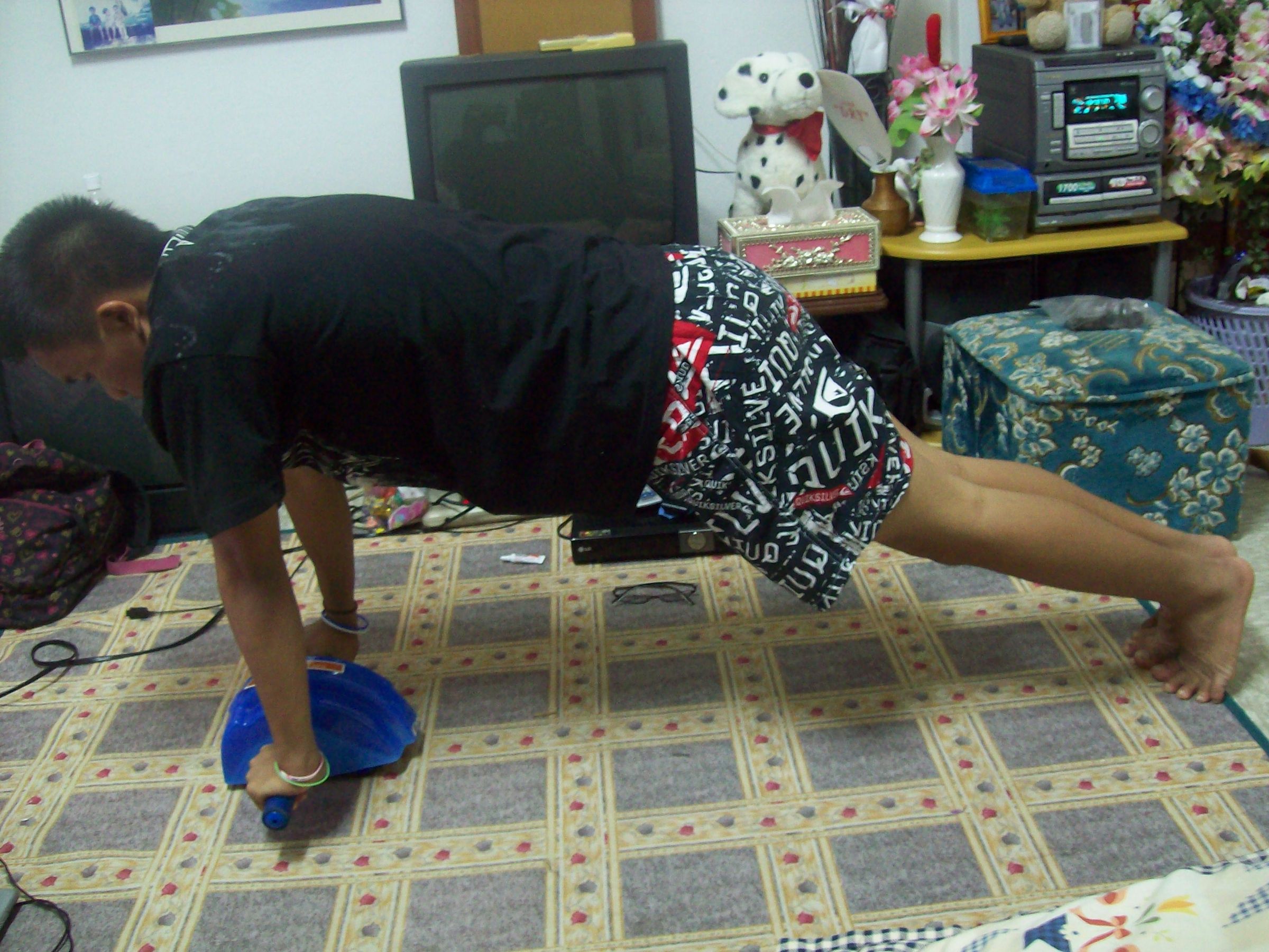 Ab Slide Workout : 5 Steps - Instructables