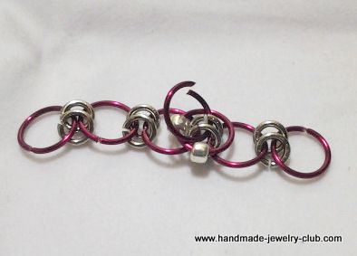 Helm Chain Maille Earrings Tutorial : 8 Steps - Instructables