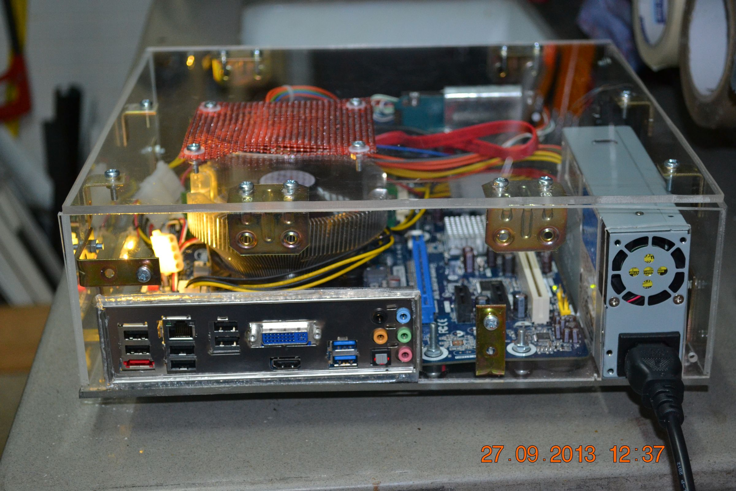 Plexiglas Computer : 25 Steps - Instructables