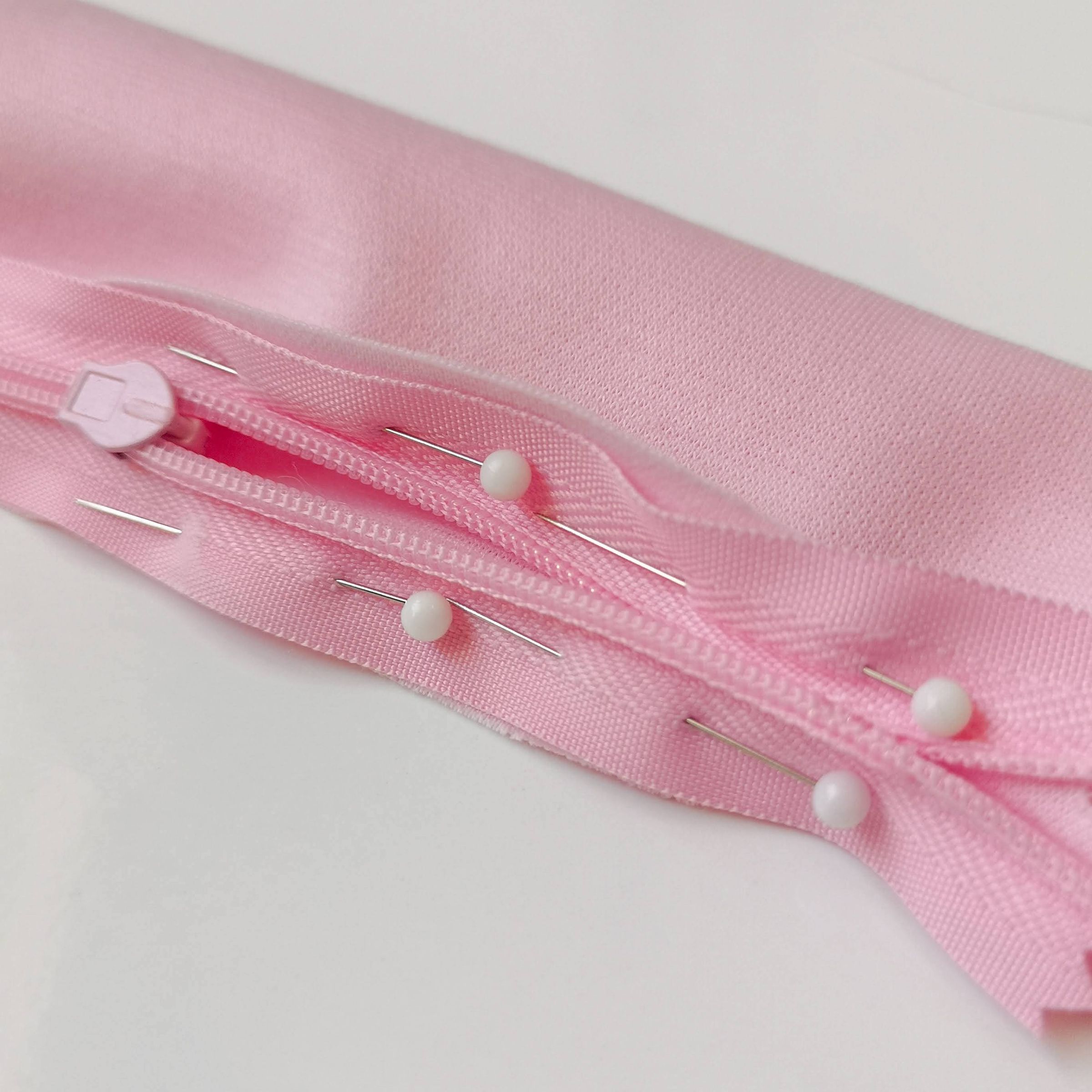 Zipper Scrunchie : 5 Steps (with Pictures) - Instructables