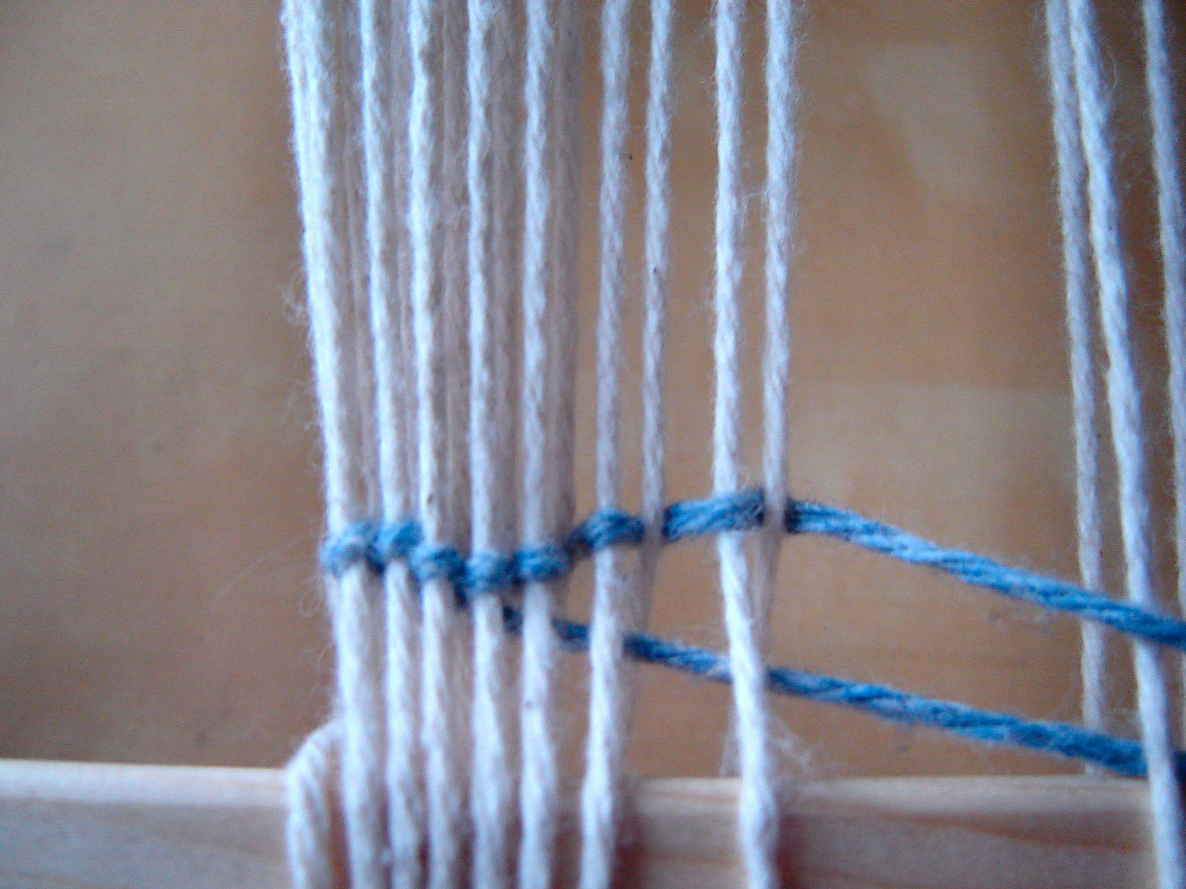 How to Weave on a Frame Loom : 8 Steps (with Pictures) - Instructables