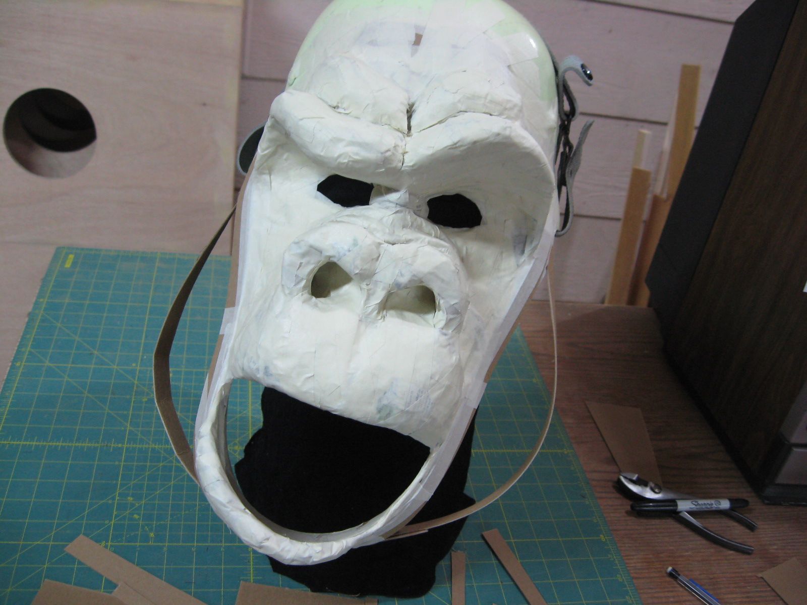 Gorilla Tape Gorilla Mask : 11 Steps (with Pictures) - Instructables