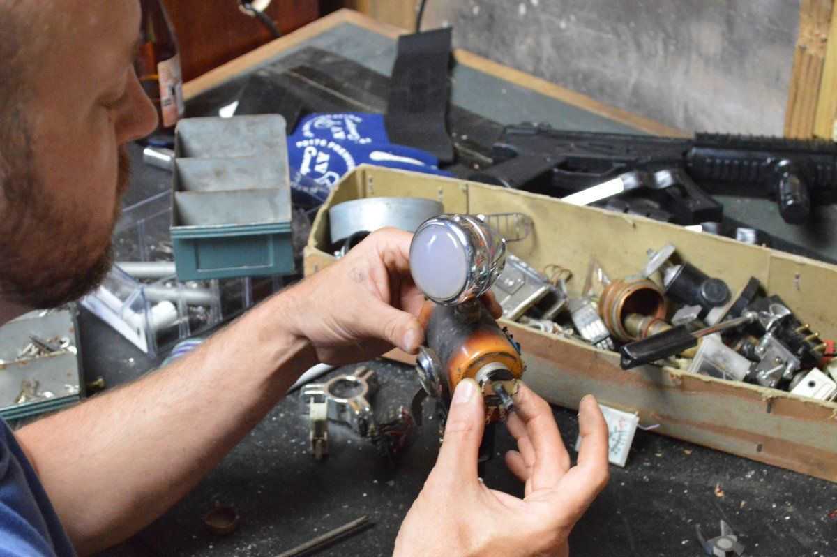 The Art of Making Junkbots : 14 Steps (with Pictures) - Instructables