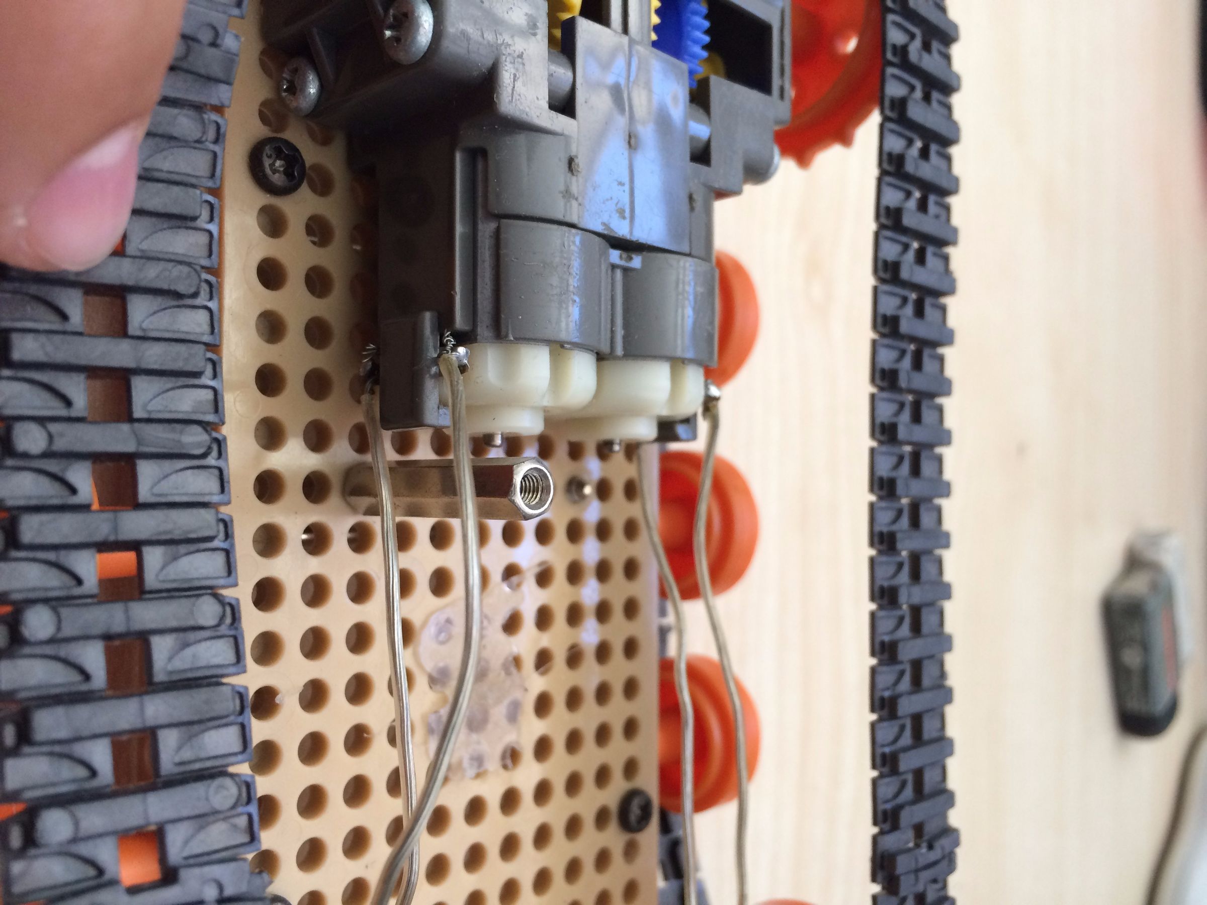 Arduino + Bluetooth Controlled Tank : 10 Steps (with Pictures ...