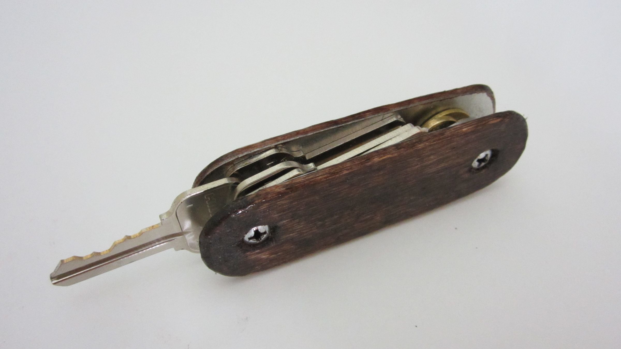 Swiss Army Key Ring : 7 Steps (with Pictures) - Instructables