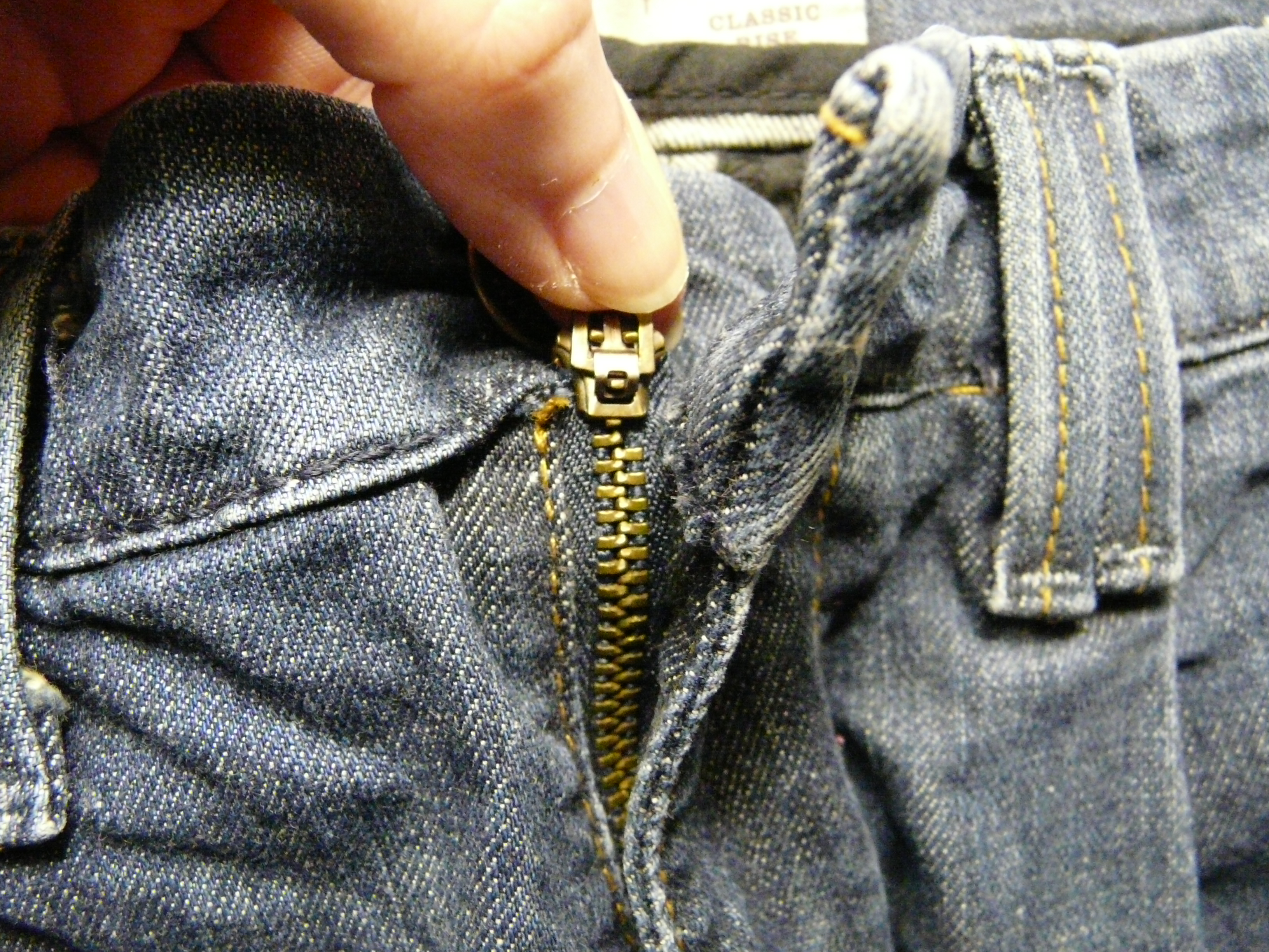 How to Repair a Jeans Zipper That Won't Stay Up : 4 Steps (with ...