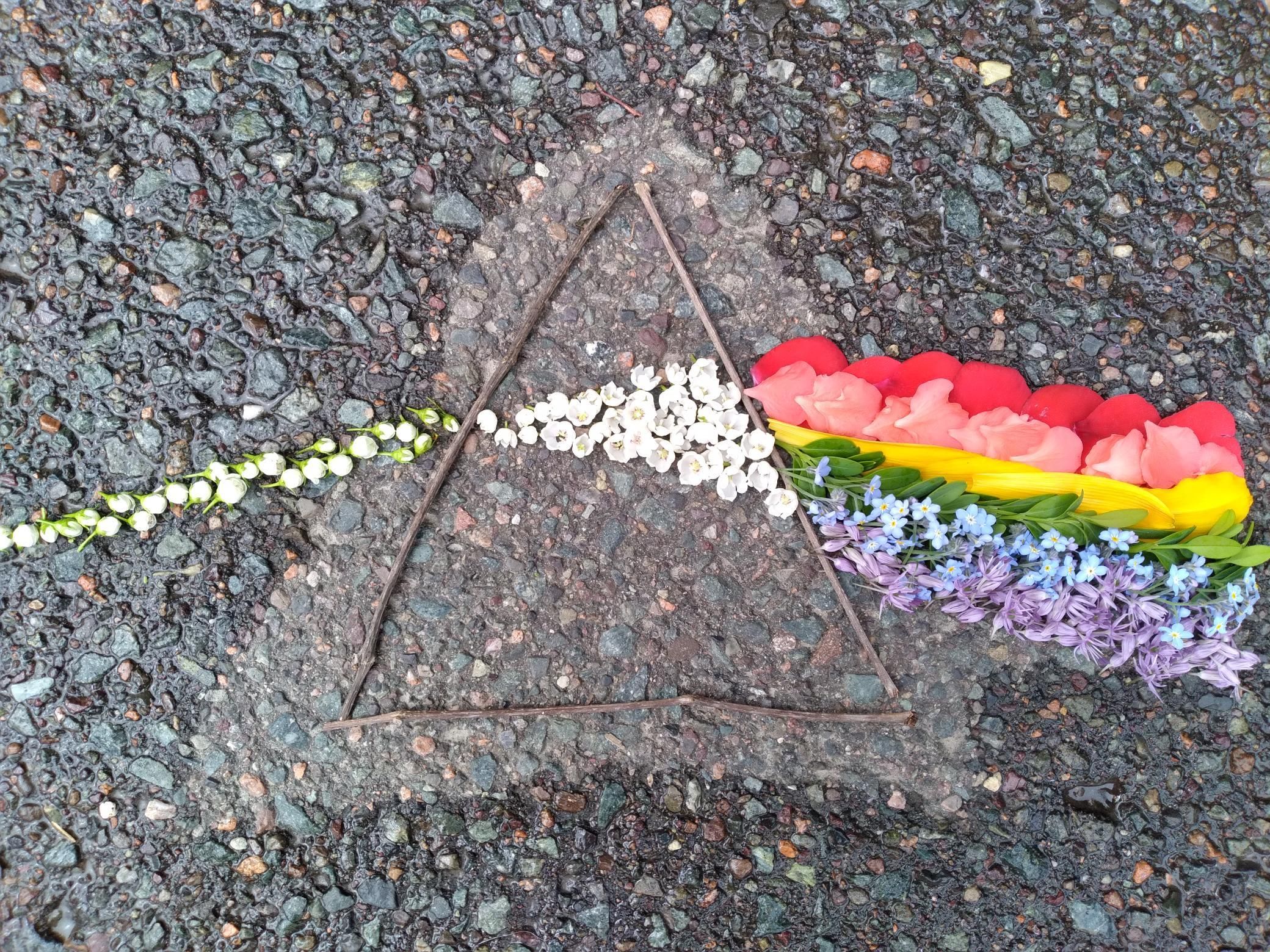 Ephemeral Nature Art - Dark Side of the Moon : 6 Steps (with Pictures ...